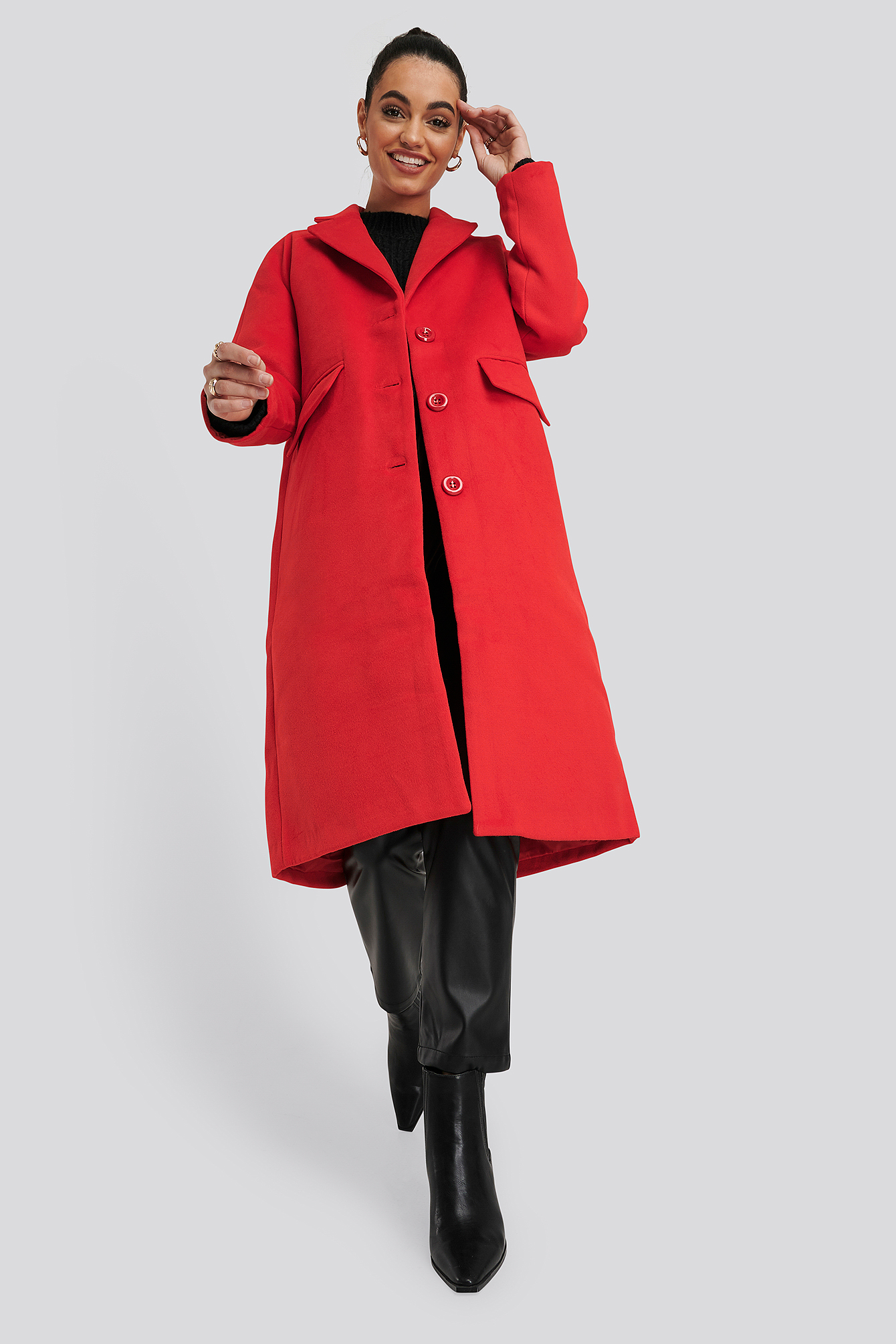 red lapel coat