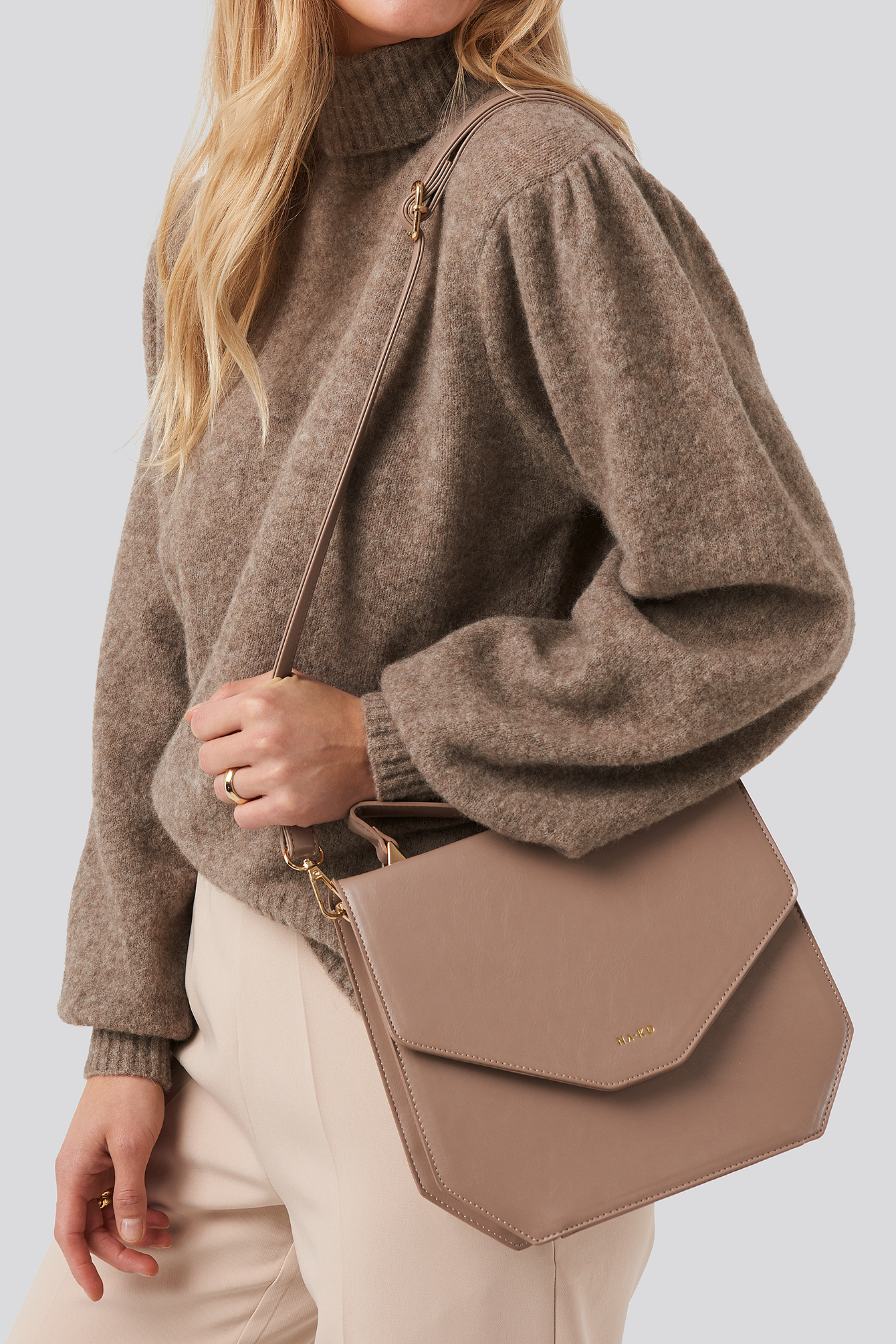 Small Squared Box Bag Beige | NA-KD