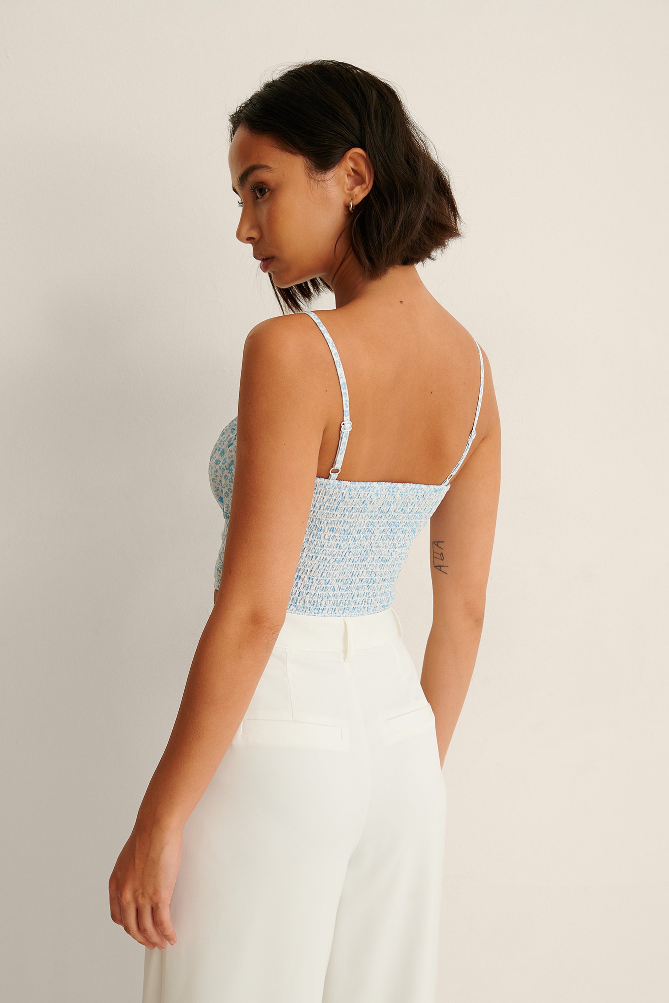 Organic Smock Back Strap Top Flower | na-kd.com