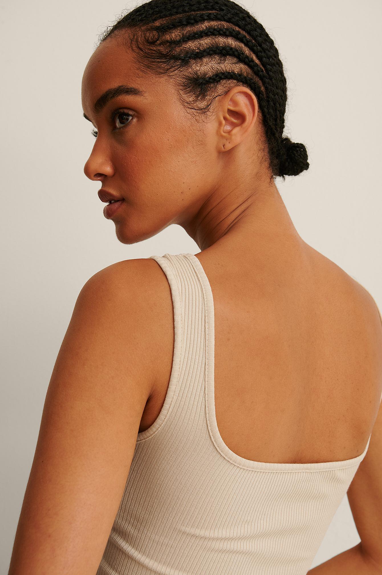 Squared Neck Singlet Offwhite | na-kd.com