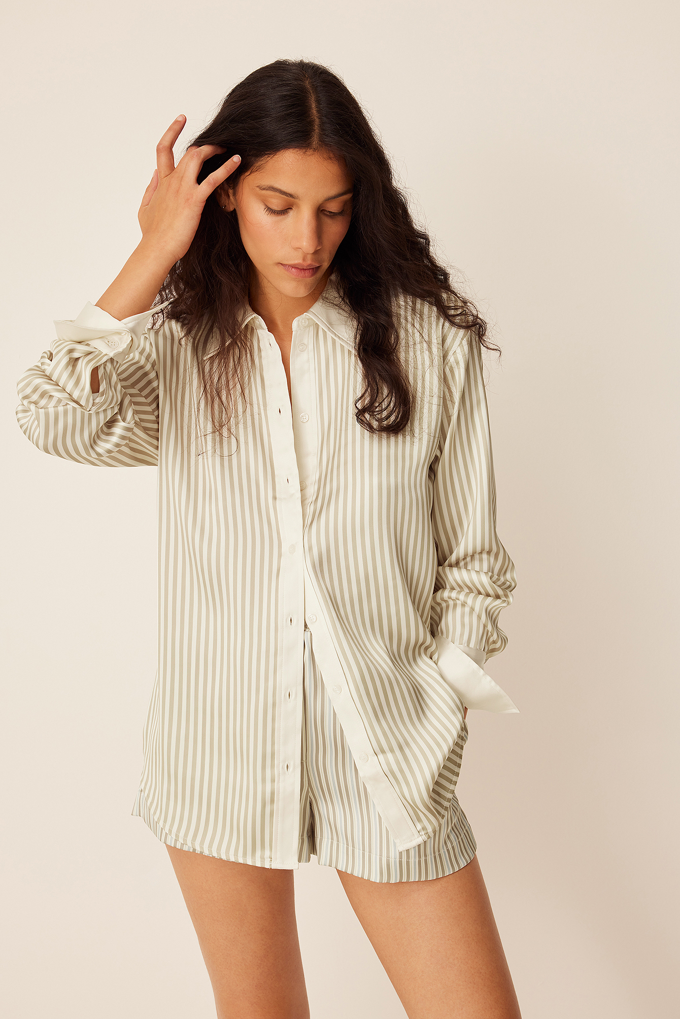 Striped Satin Shirt Beige | na-kd.com