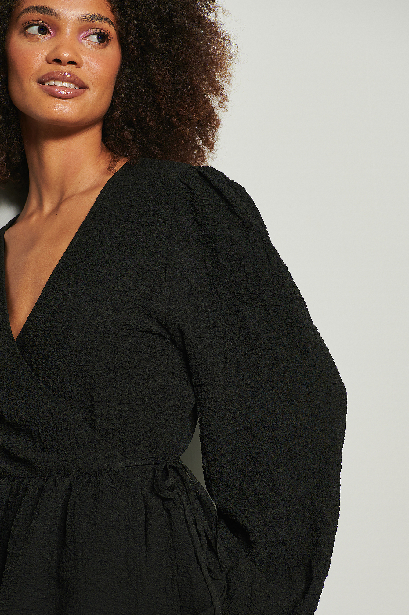 Structured Overlap LS Blouse Black | na-kd.com