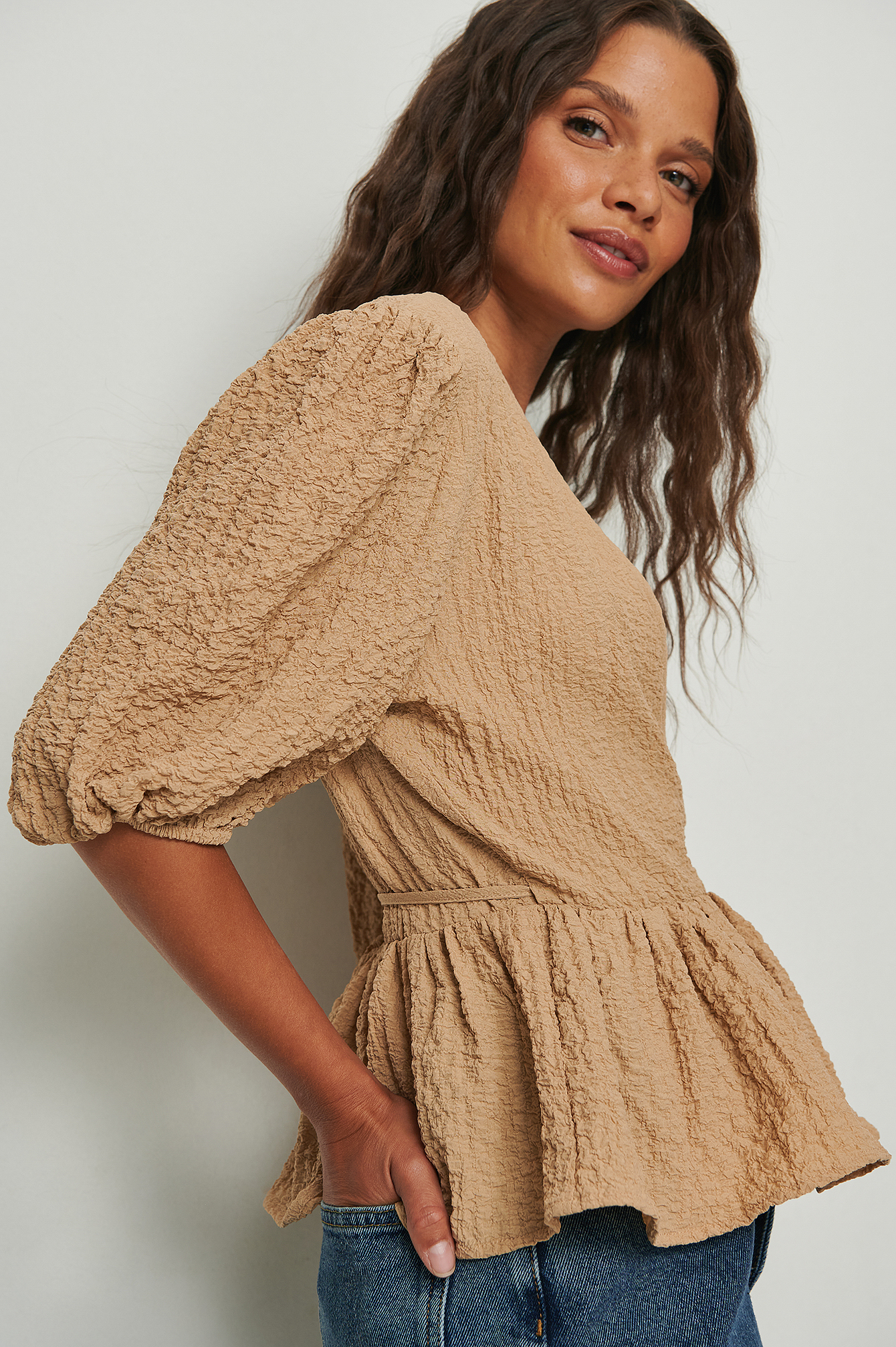 Structured Wrap Top Beige | NA-KD