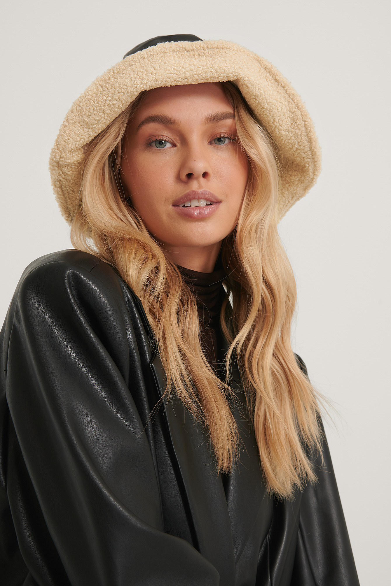 Dogtooth Bucket Hat Red | na-kd.com