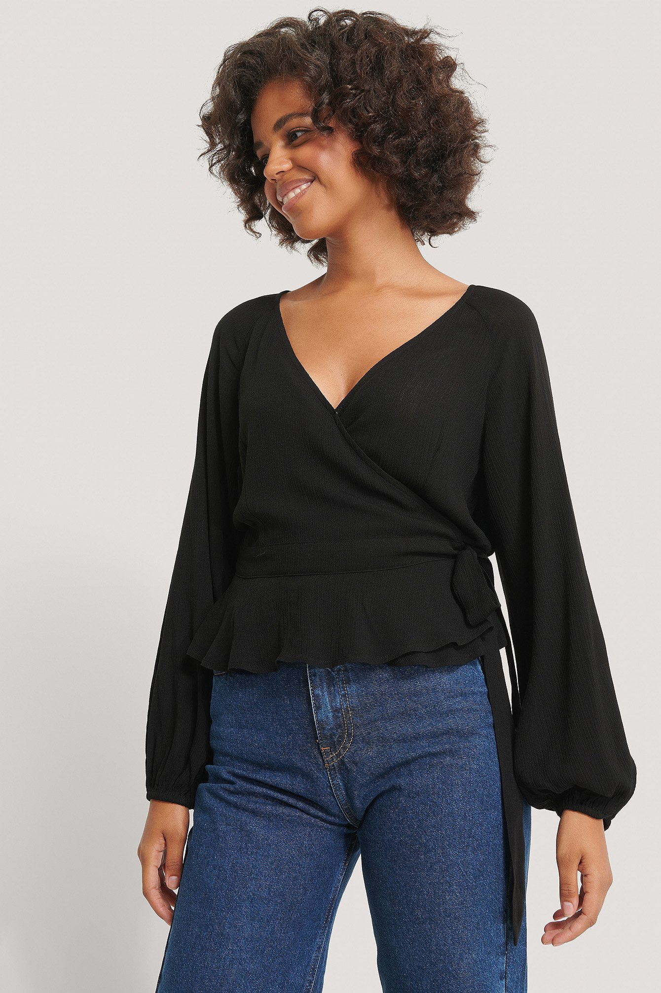 Tie Overlap LS Blouse Black | na-kd.com