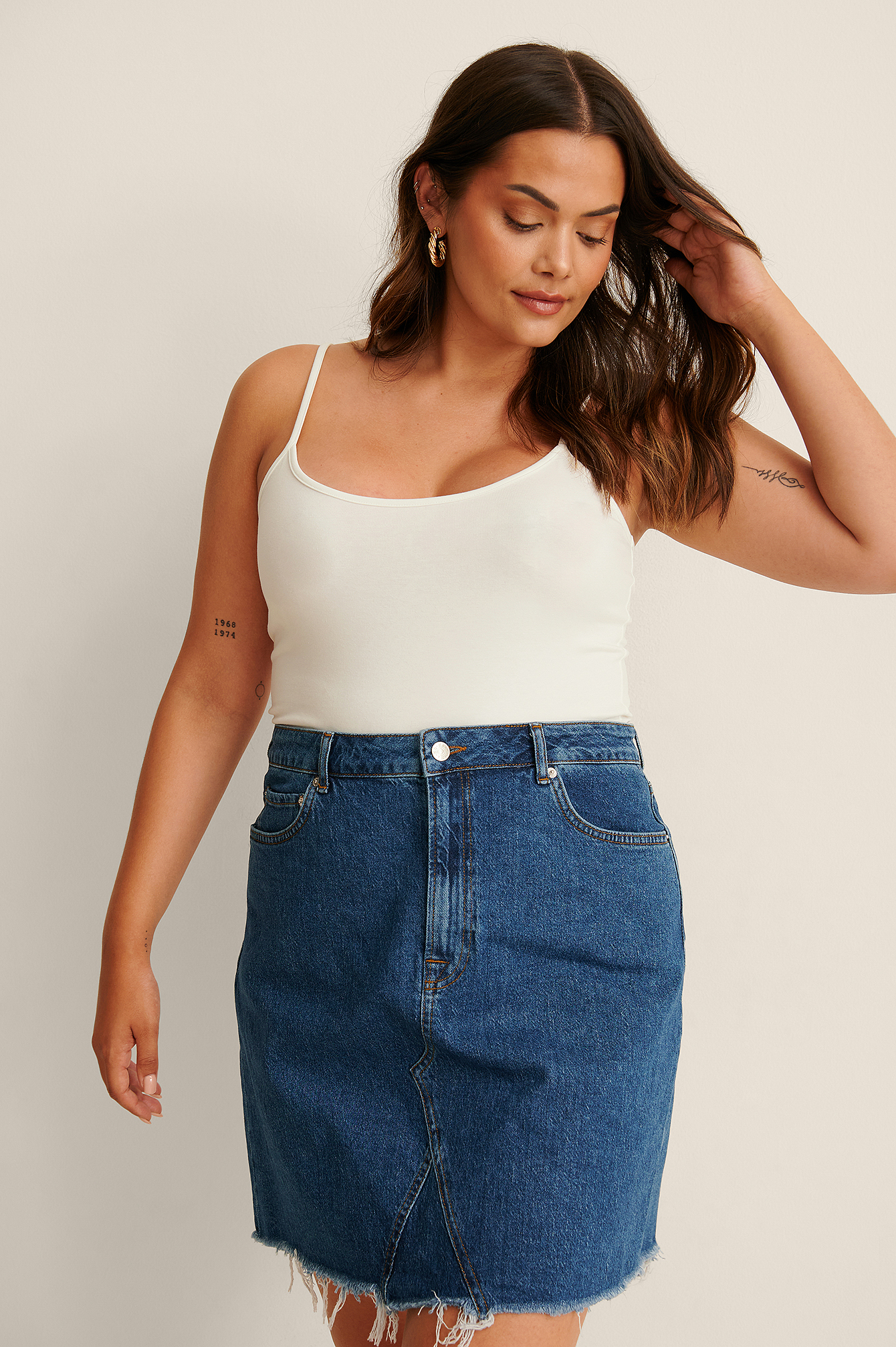 Thin Basic Strap Singlet Offwhite | NA-KD