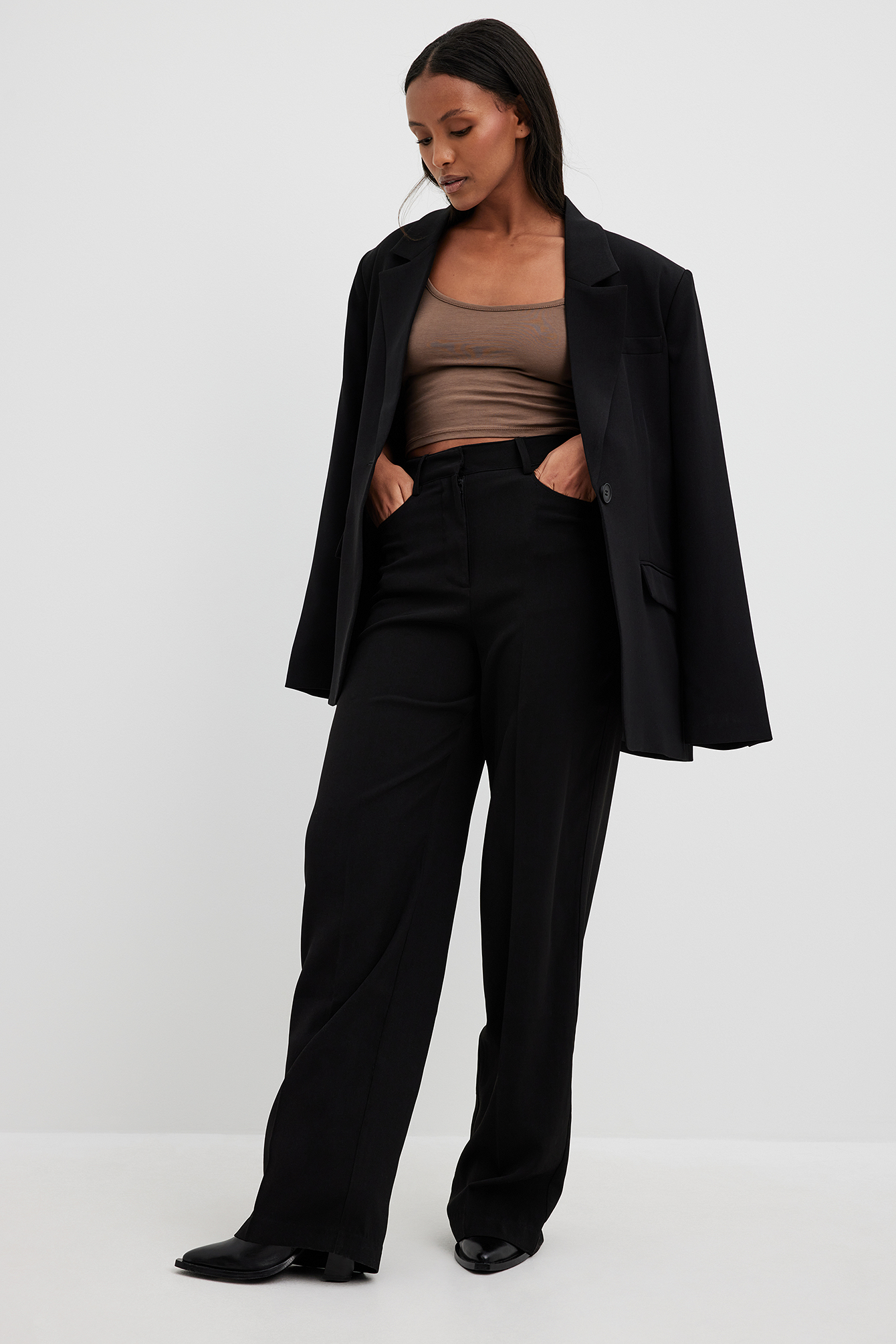 Thin Strap Cropped Basic Singlet Brown | NA-KD