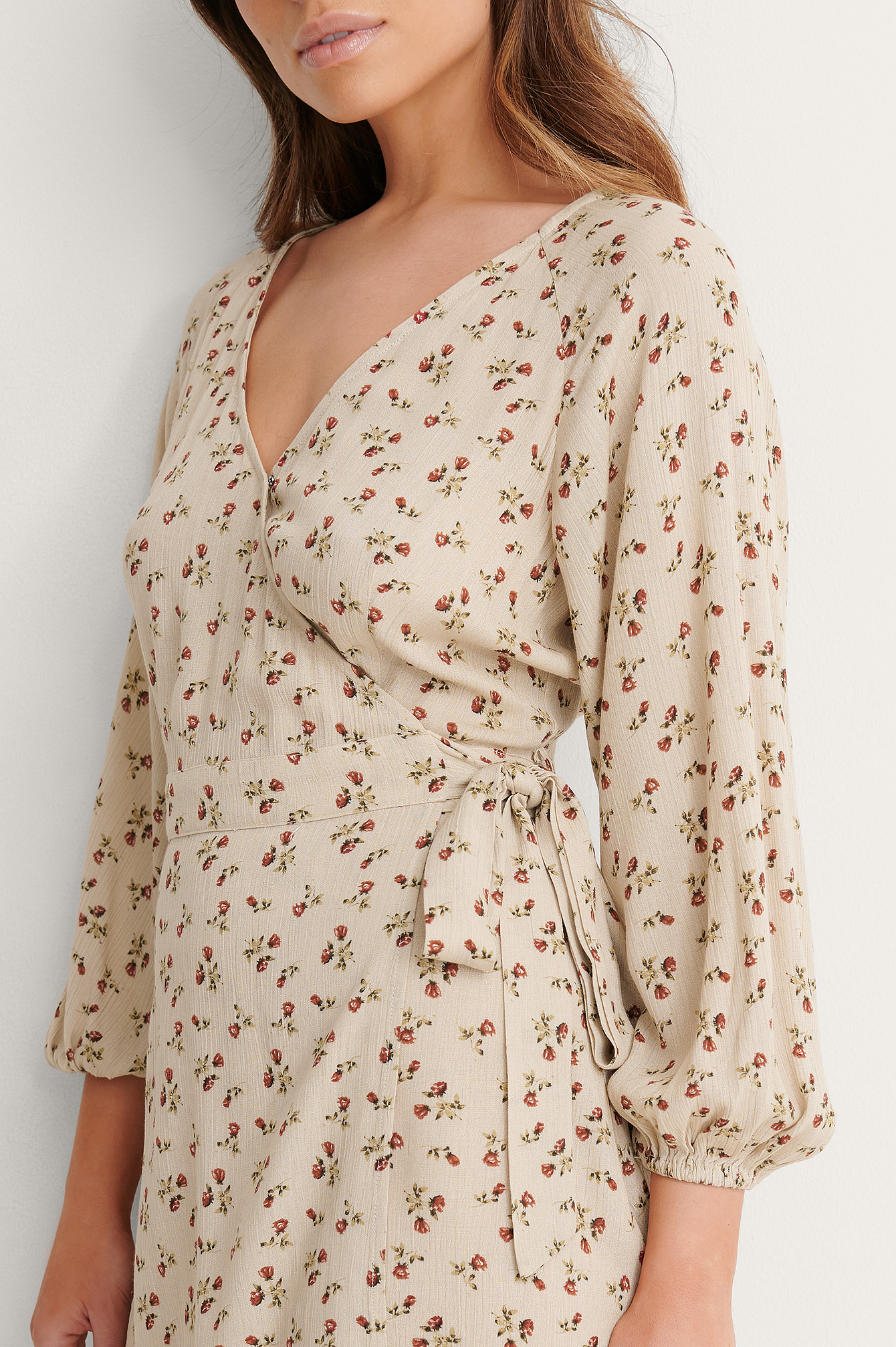 Tie Overlap Mini Dress Beige | na-kd.com