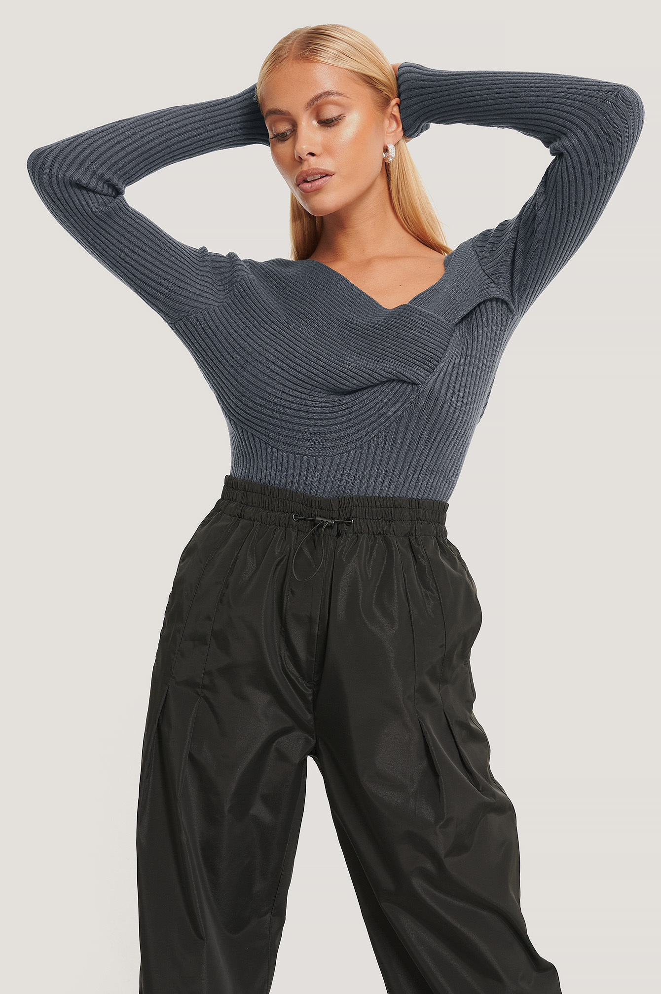 Twisted Front Top Grey | NA-KD