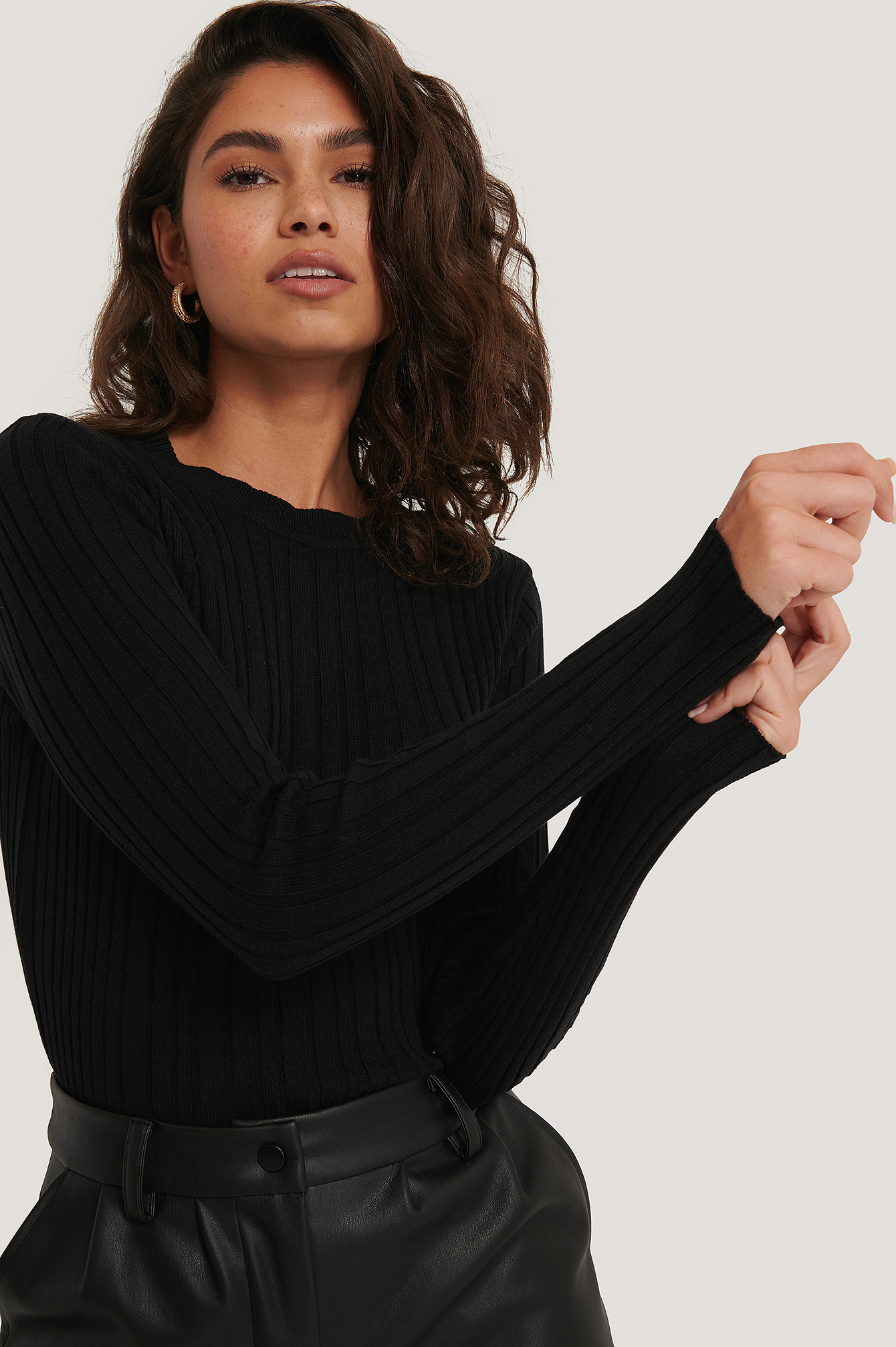 Uneven Rib Long Sleeve Top Black | NA-KD