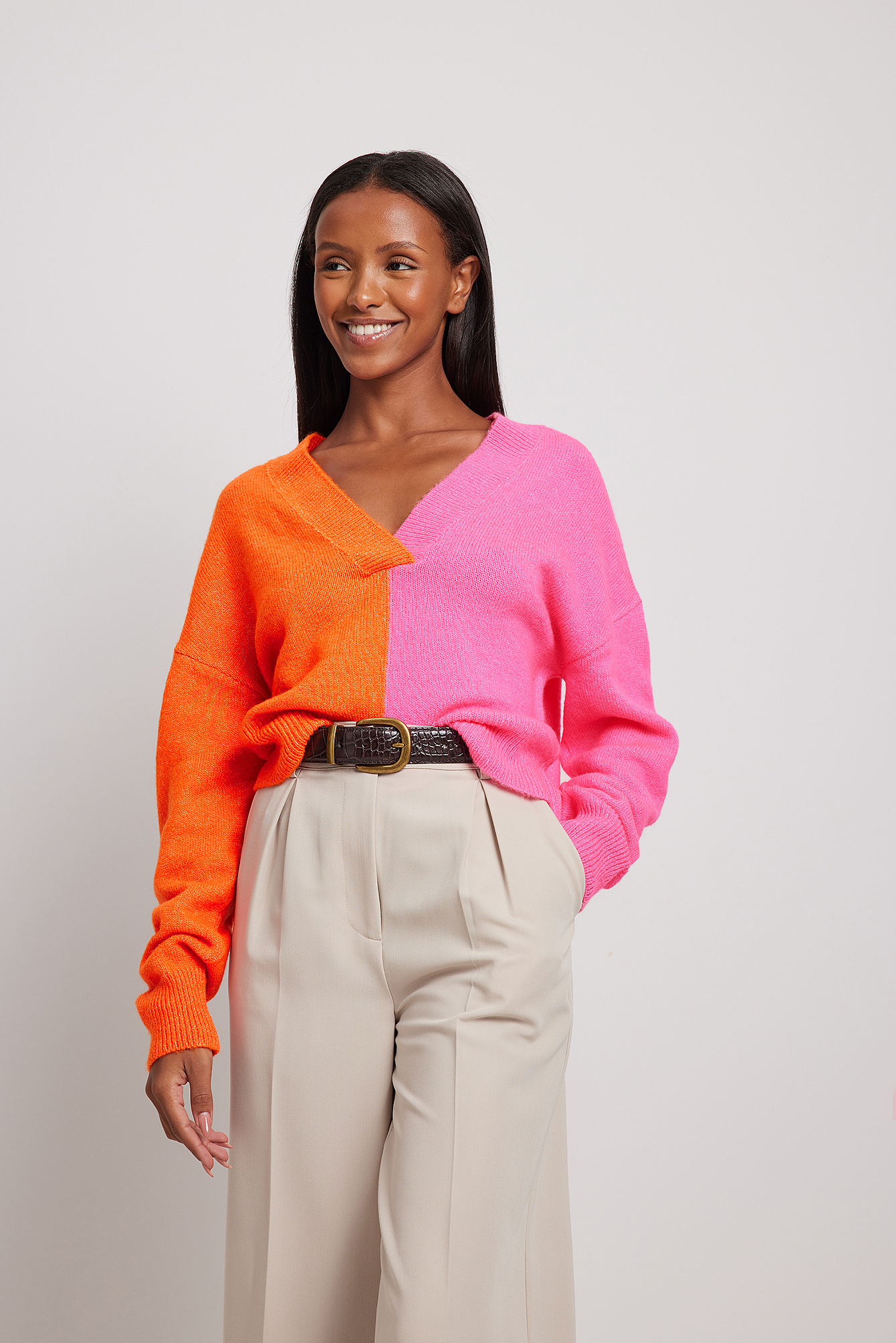 V-necked Knitted Block Colour Sweater Multicolor | na-kd.com