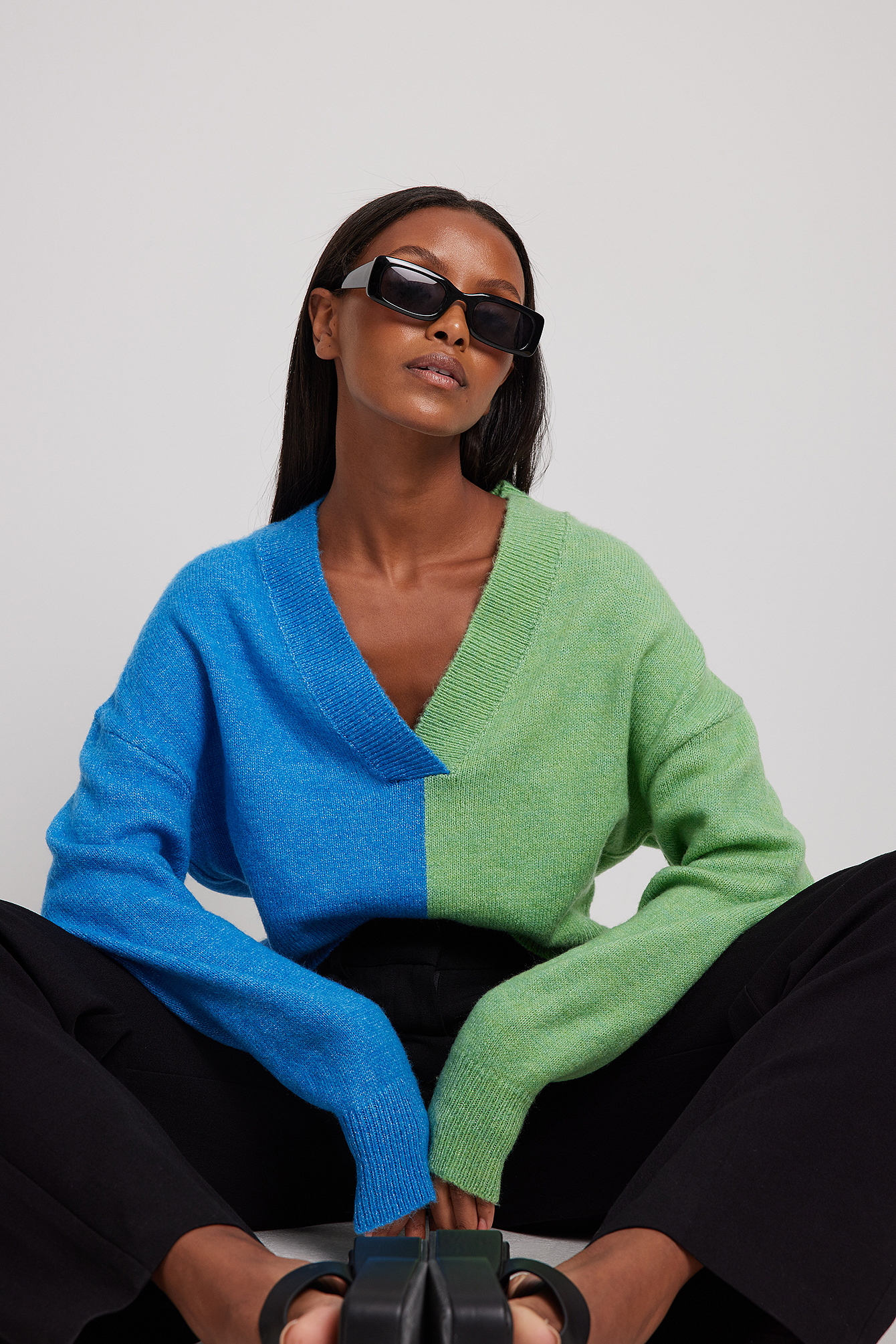 V-necked Knitted Block Colour Sweater Multicolor | na-kd.com