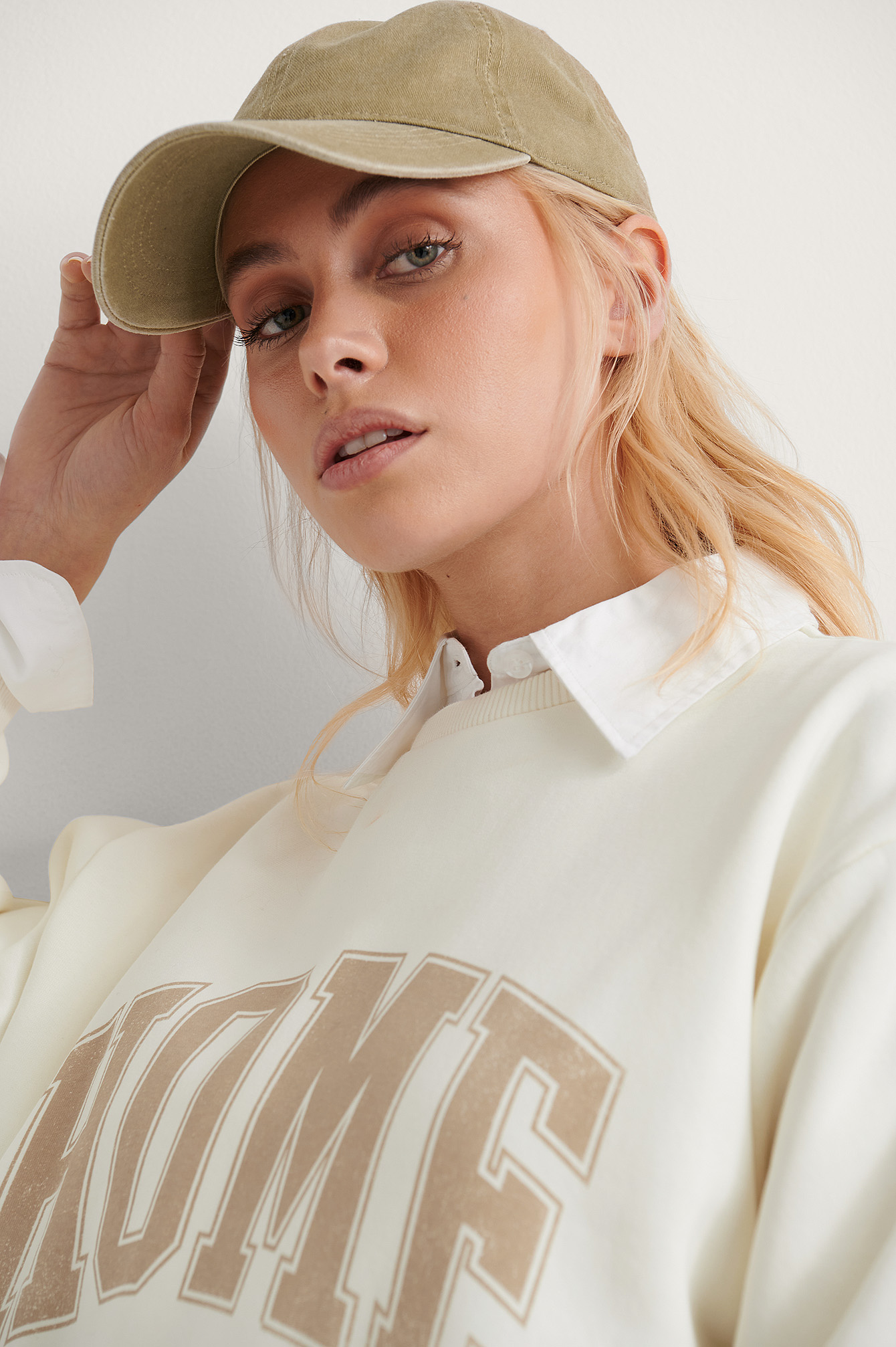 Washed Denim Look Cap Beige | na-kd.com