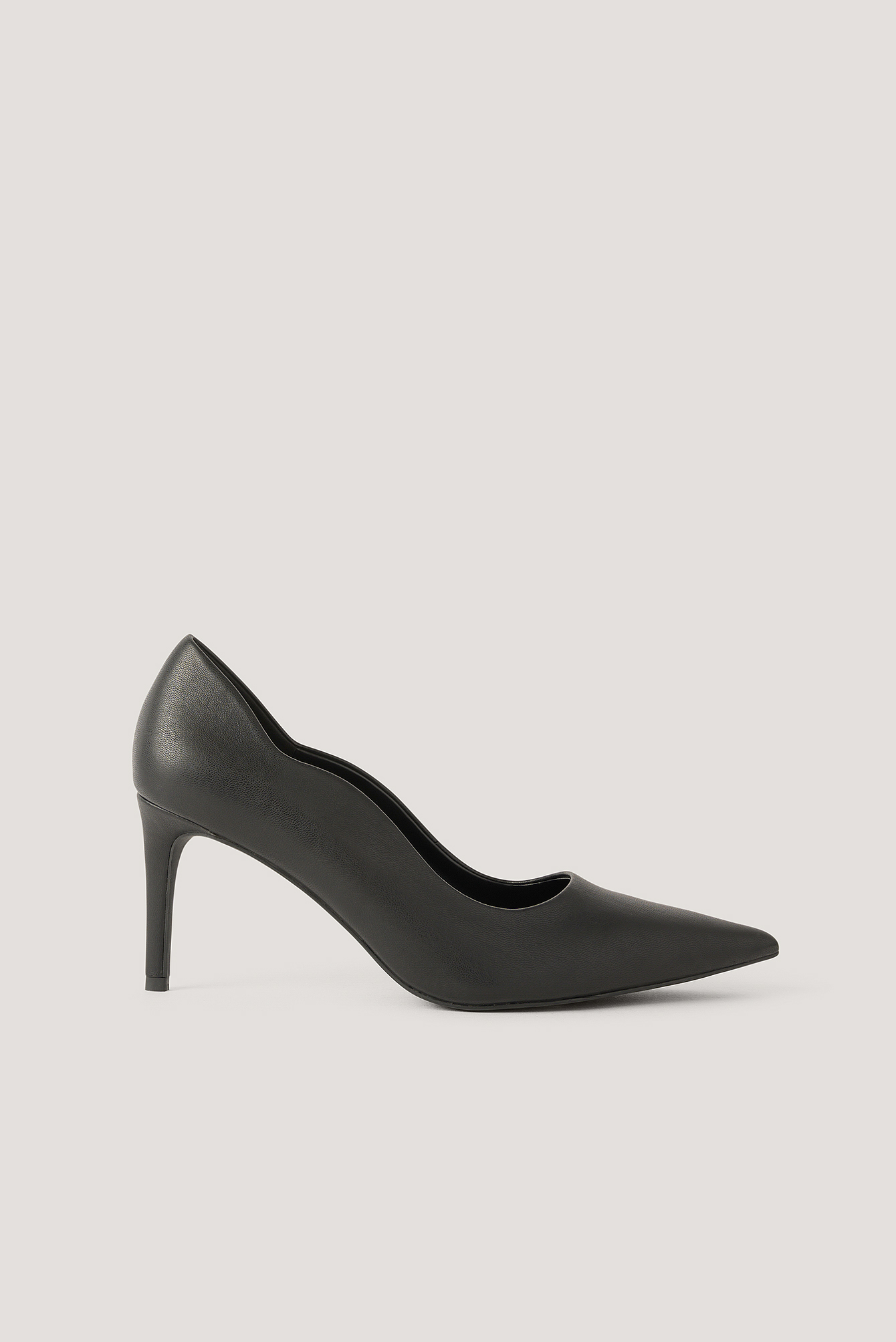Wavy Edge Pumps Black | NA-KD