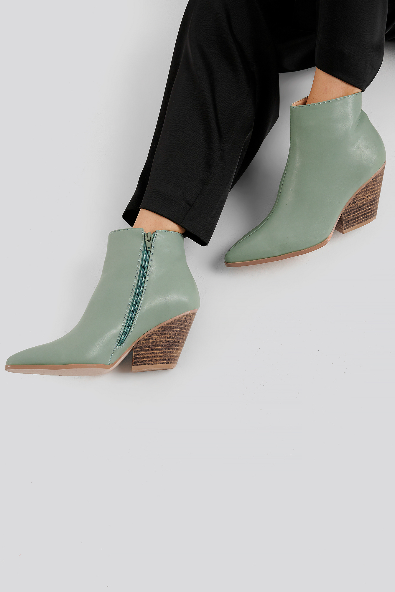 Western Heel Pointy Boots Green | na-kd.com