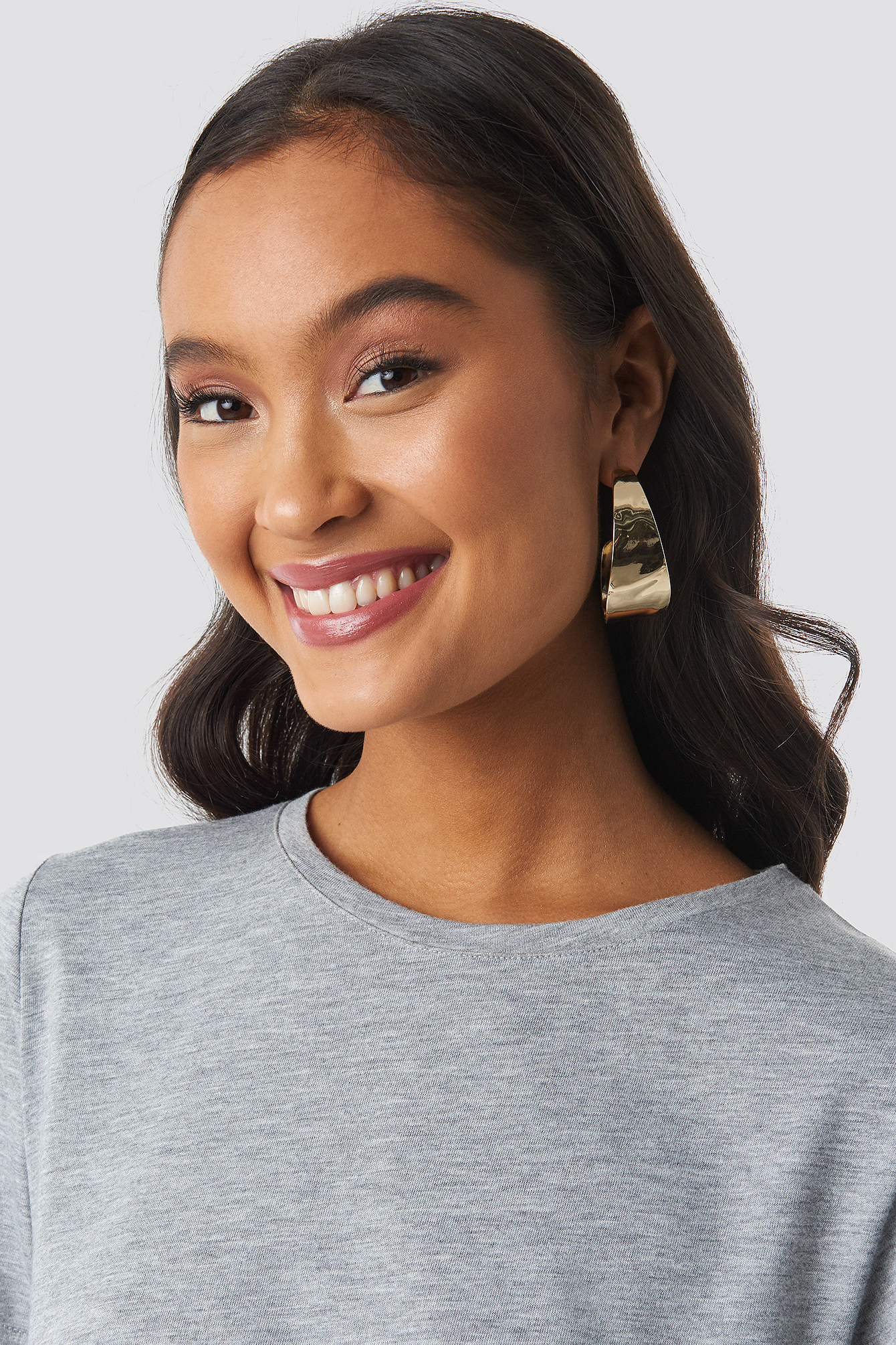 Wide Big Bent Hoops Gold | NA-KD