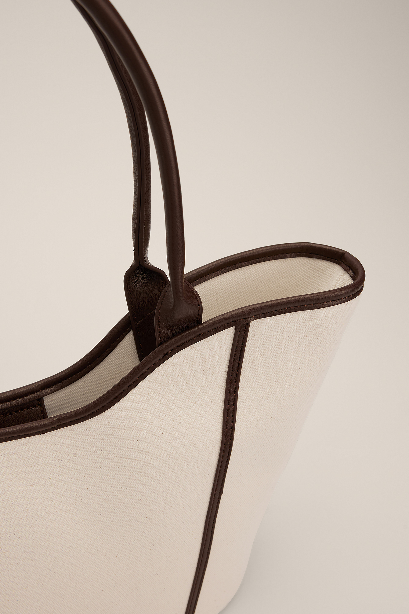 Wavy Handbag Beige | na-kd.com