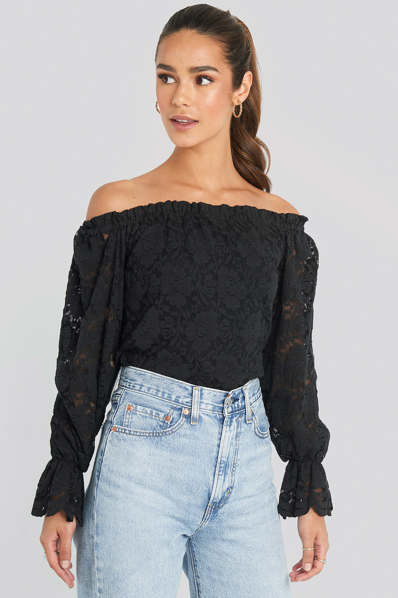 Wide Cuff Off Shoulder Lace Top Black | NA-KD