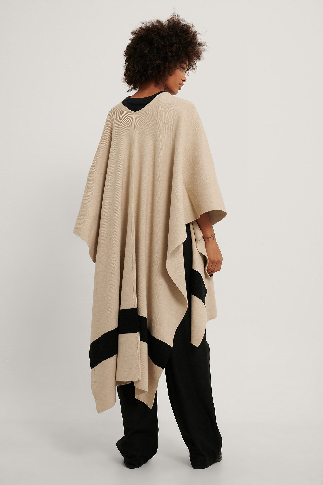 Woven Stripe Poncho Beige | na-kd.com