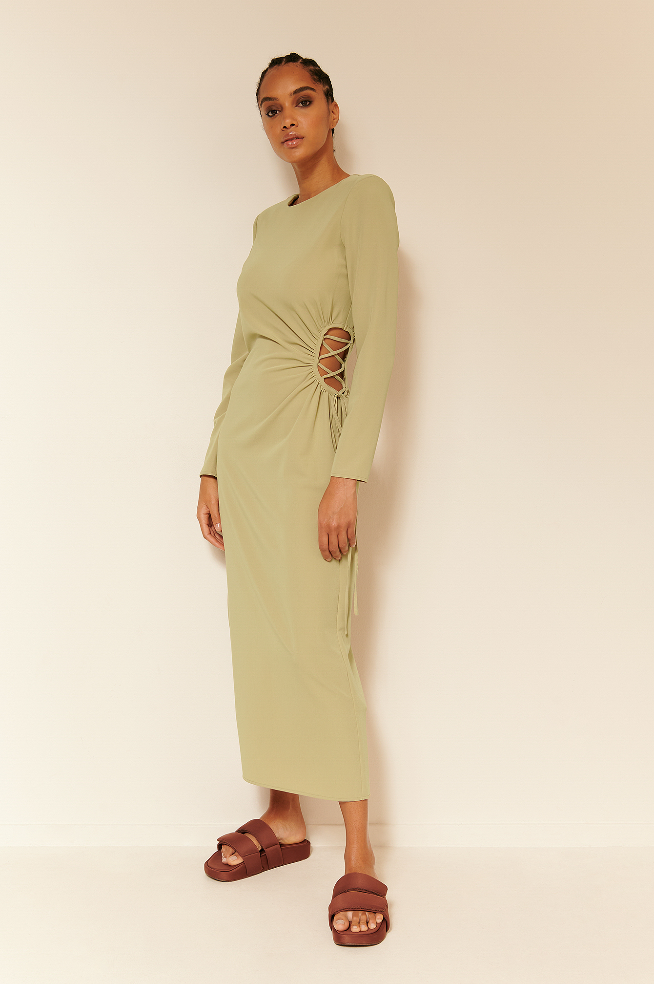 Drawstring Cut Out Dress Beige | na-kd.com