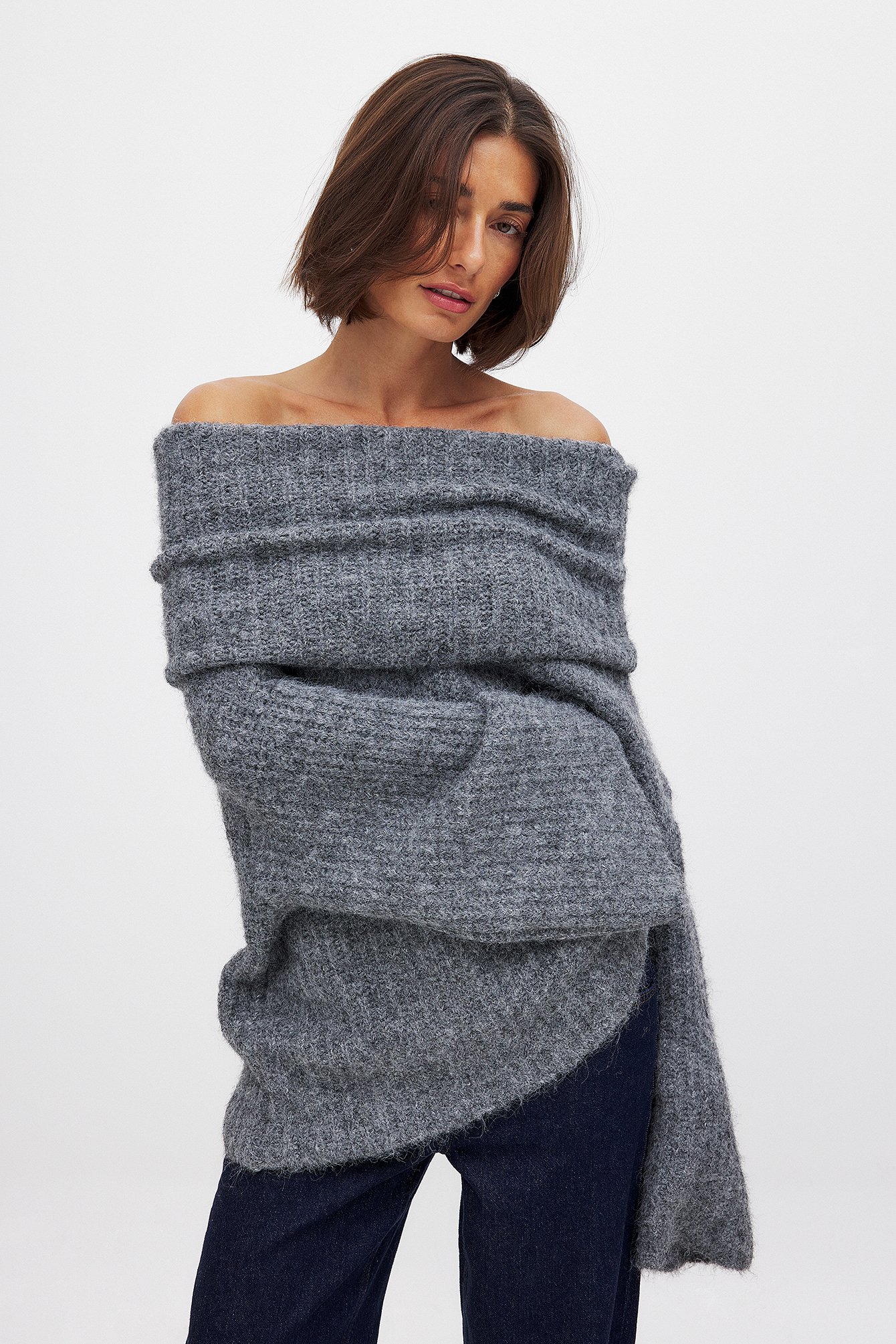 Oversized Off Shoulder Knitted Sweater Grey | NA-KD