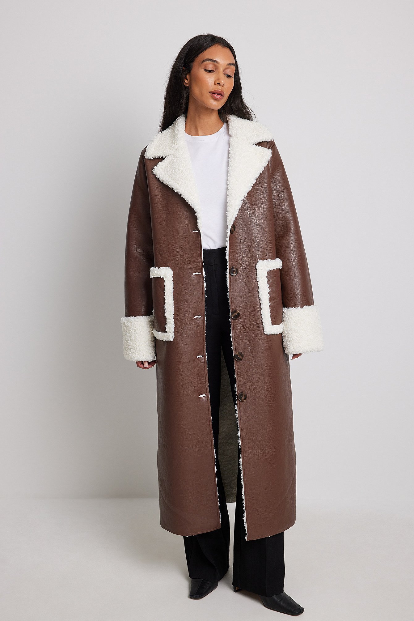Pu Coat with Teddy Details Brown | NA-KD