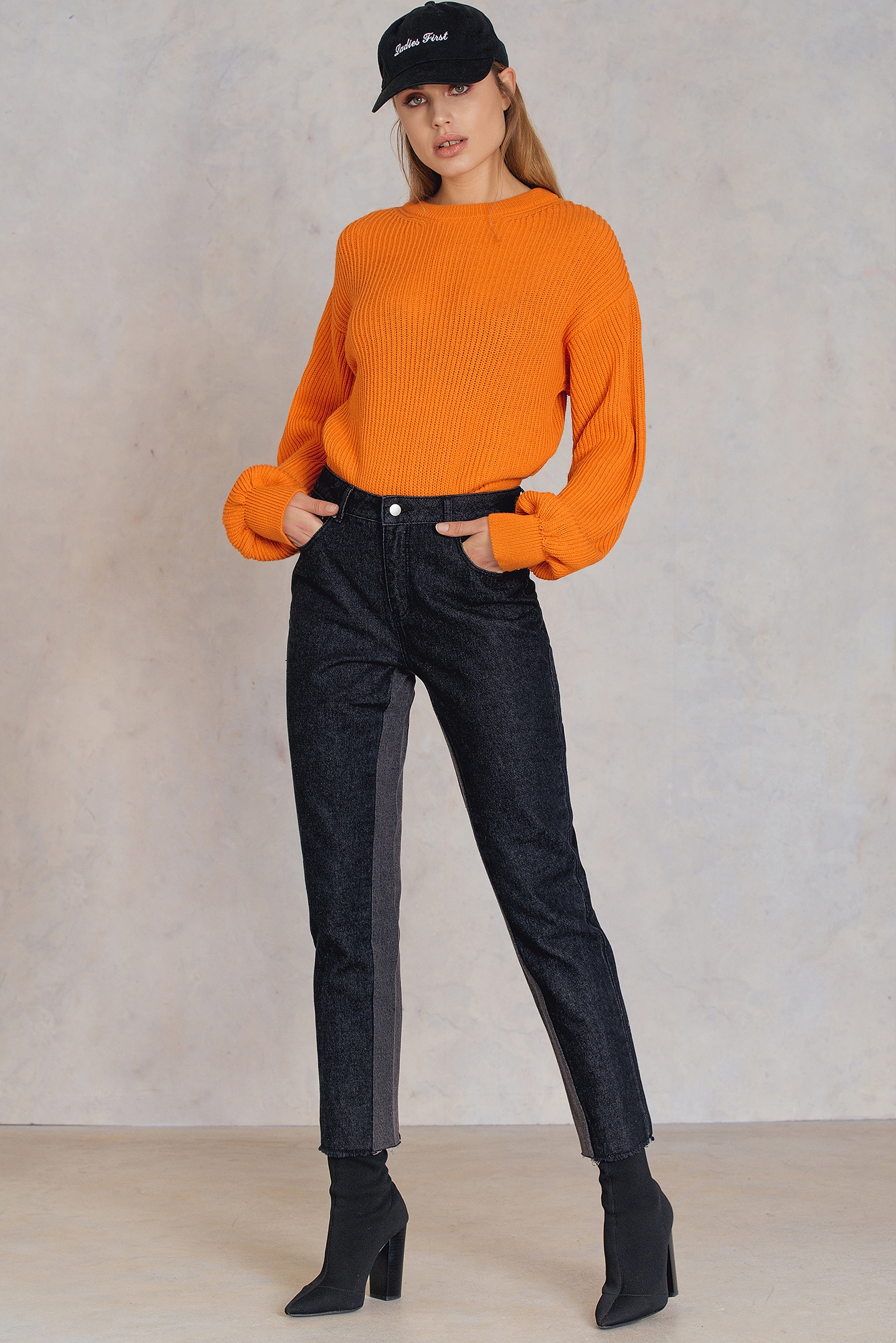 High Waist Two Toned Jeans Black | NA-KD