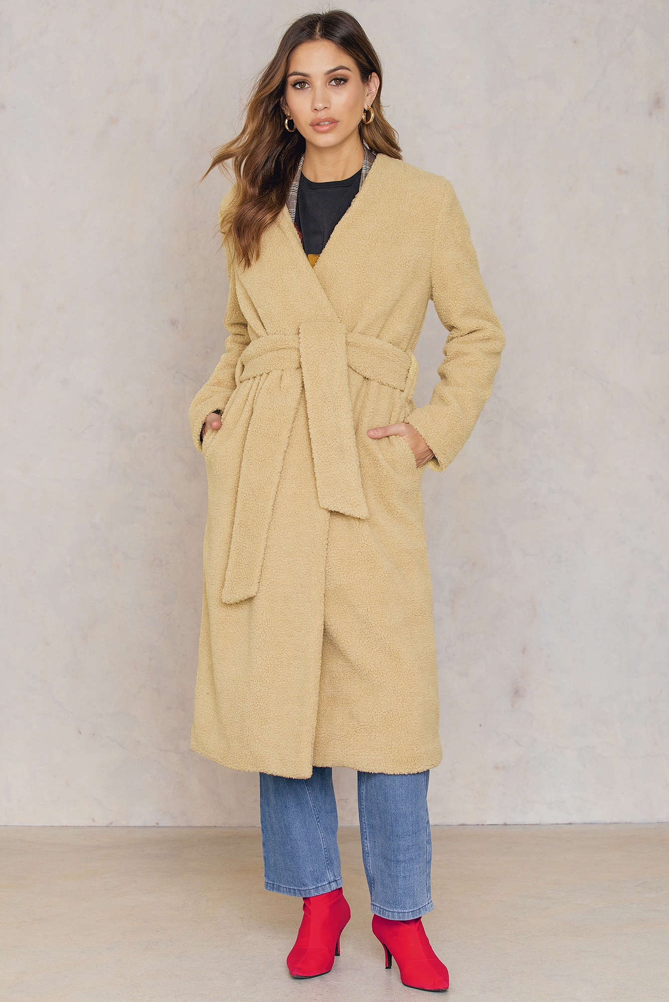 Teddy Long Coat Beige | NA-KD