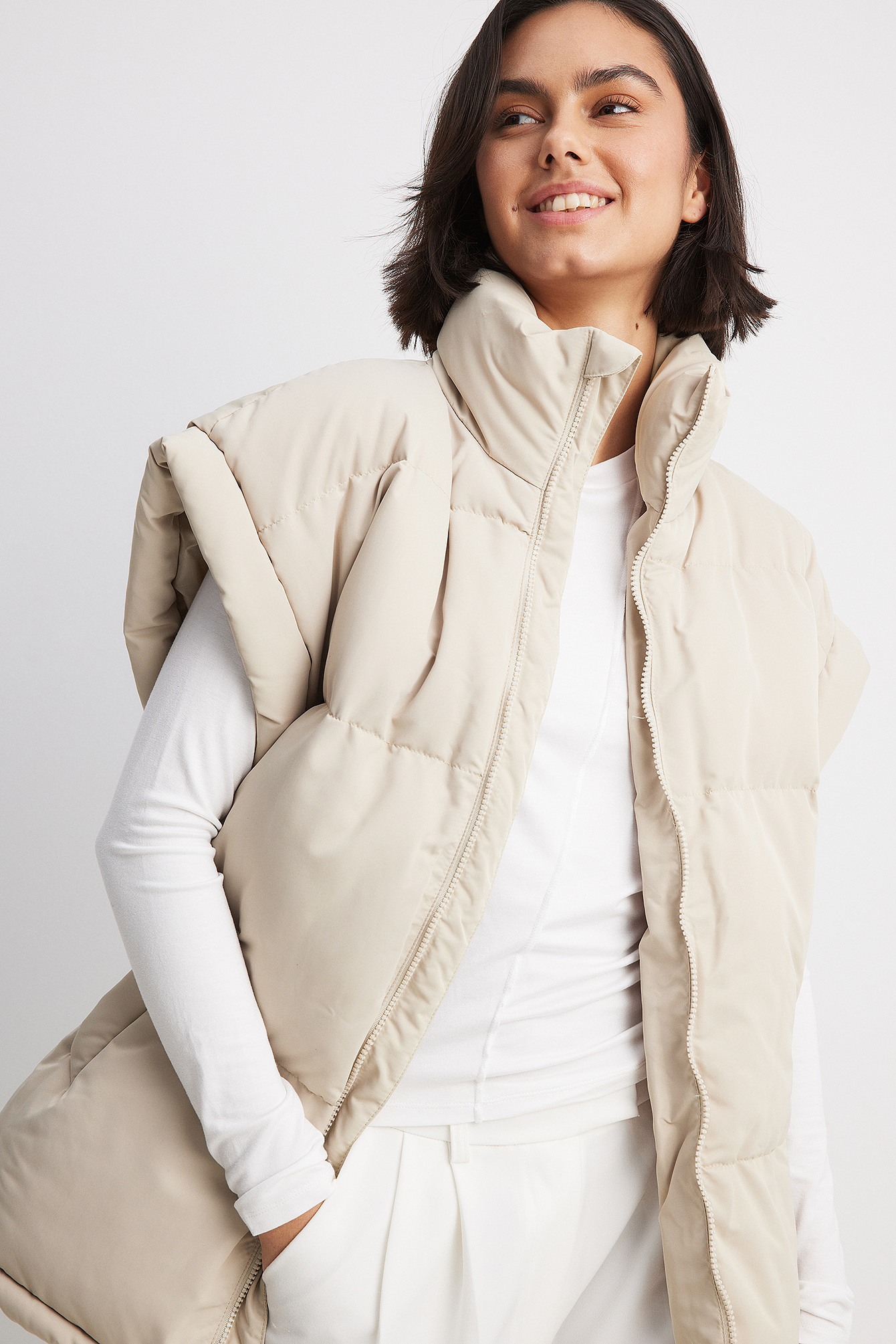 Belted Padded Vest Beige | NA-KD