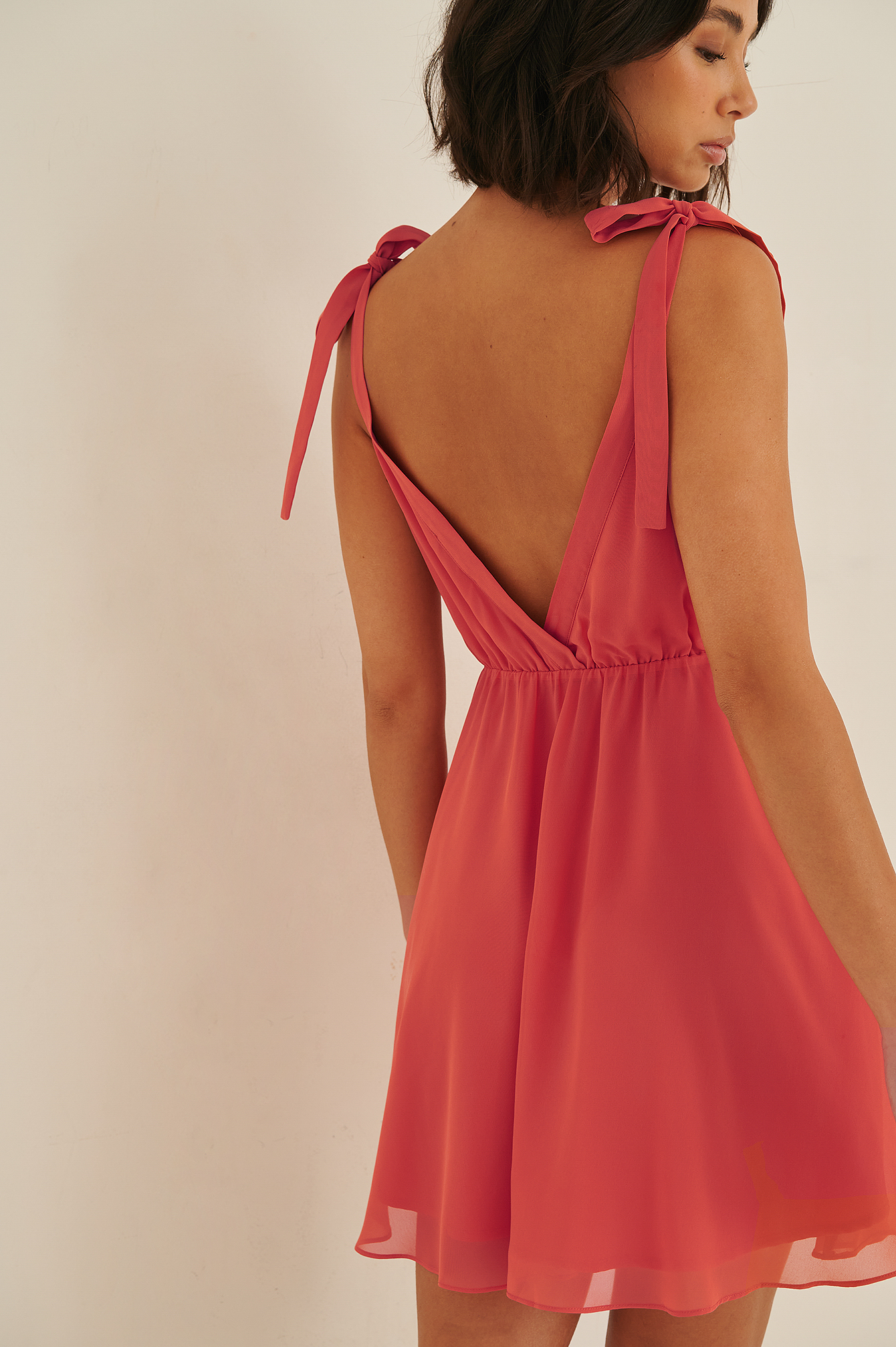 Open Back Tie Shoulders Mini Dress Red | NA-KD