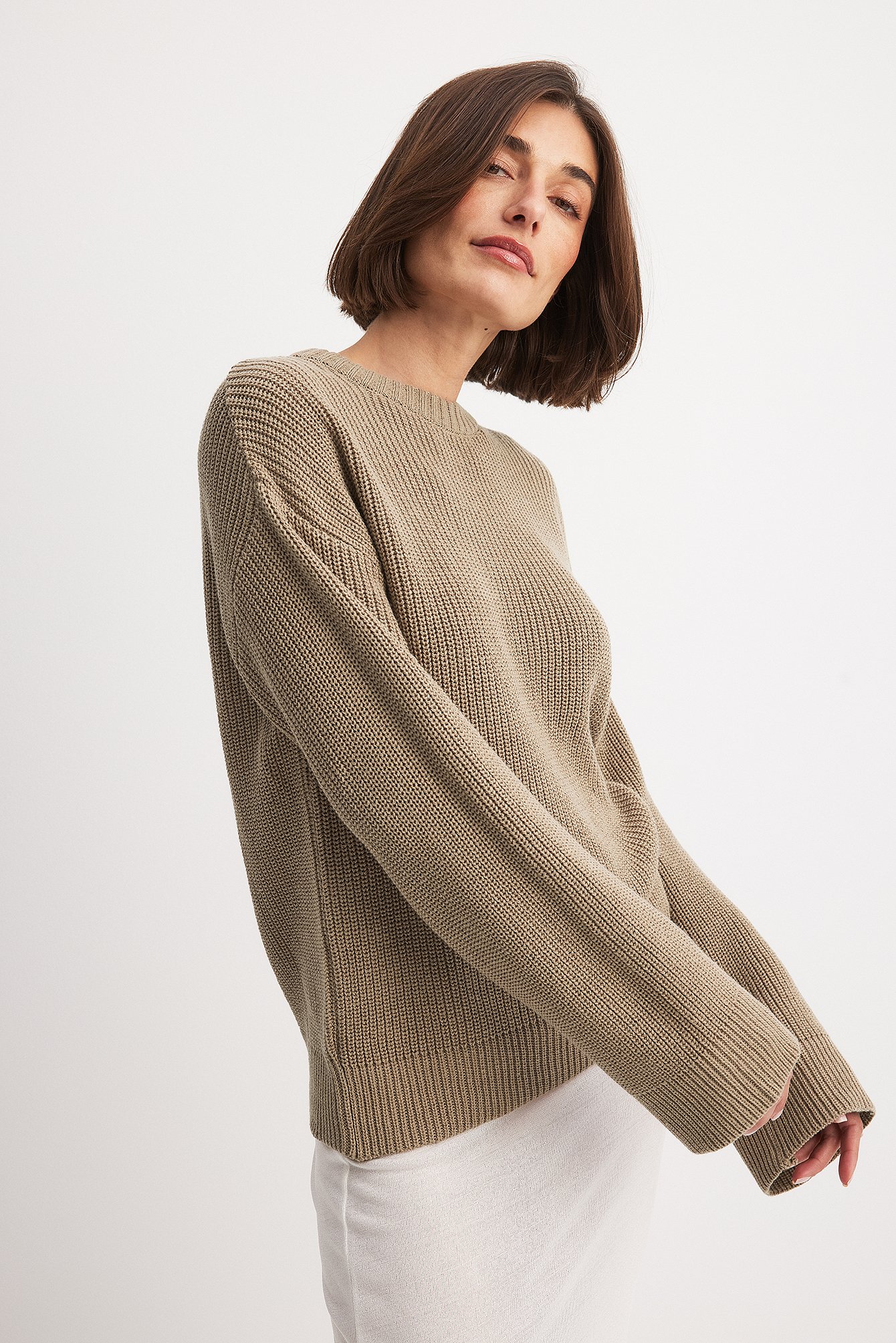 Round Neck Knitted Sweater Brown | NA-KD