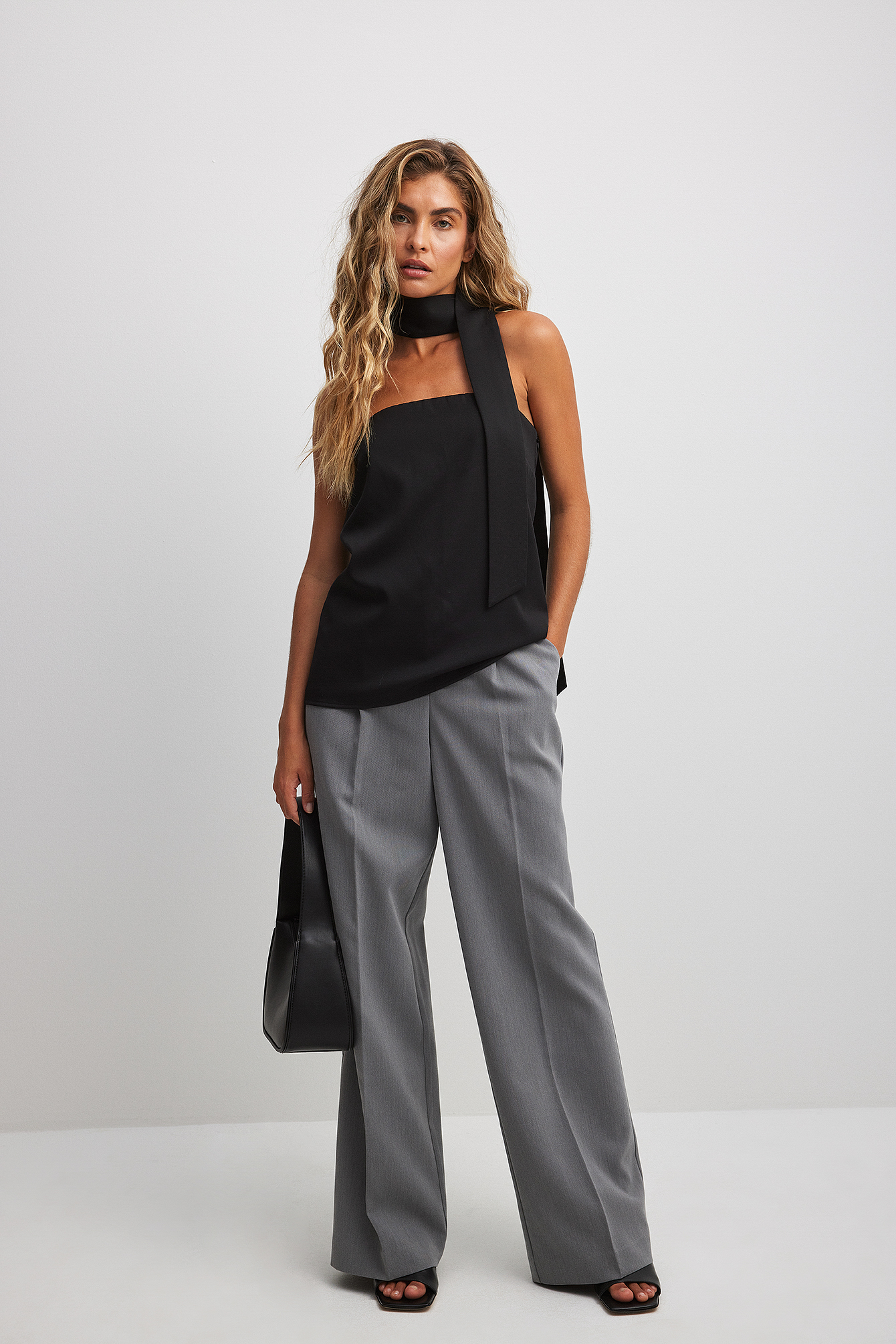 Scarf Tube Top Black | NA-KD