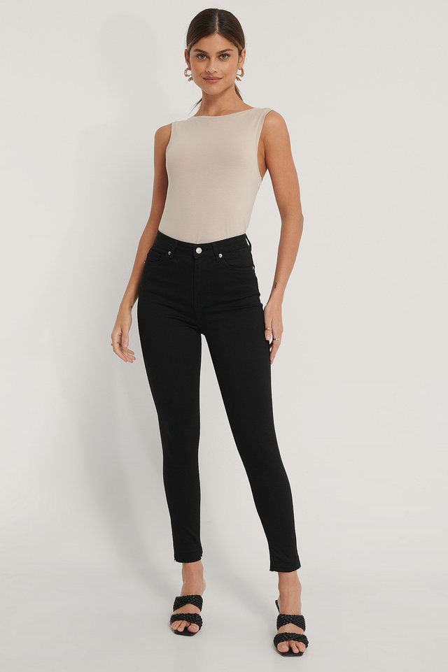 Organic Skinny High Waist Open Hem Jeans Black | na-kd.com