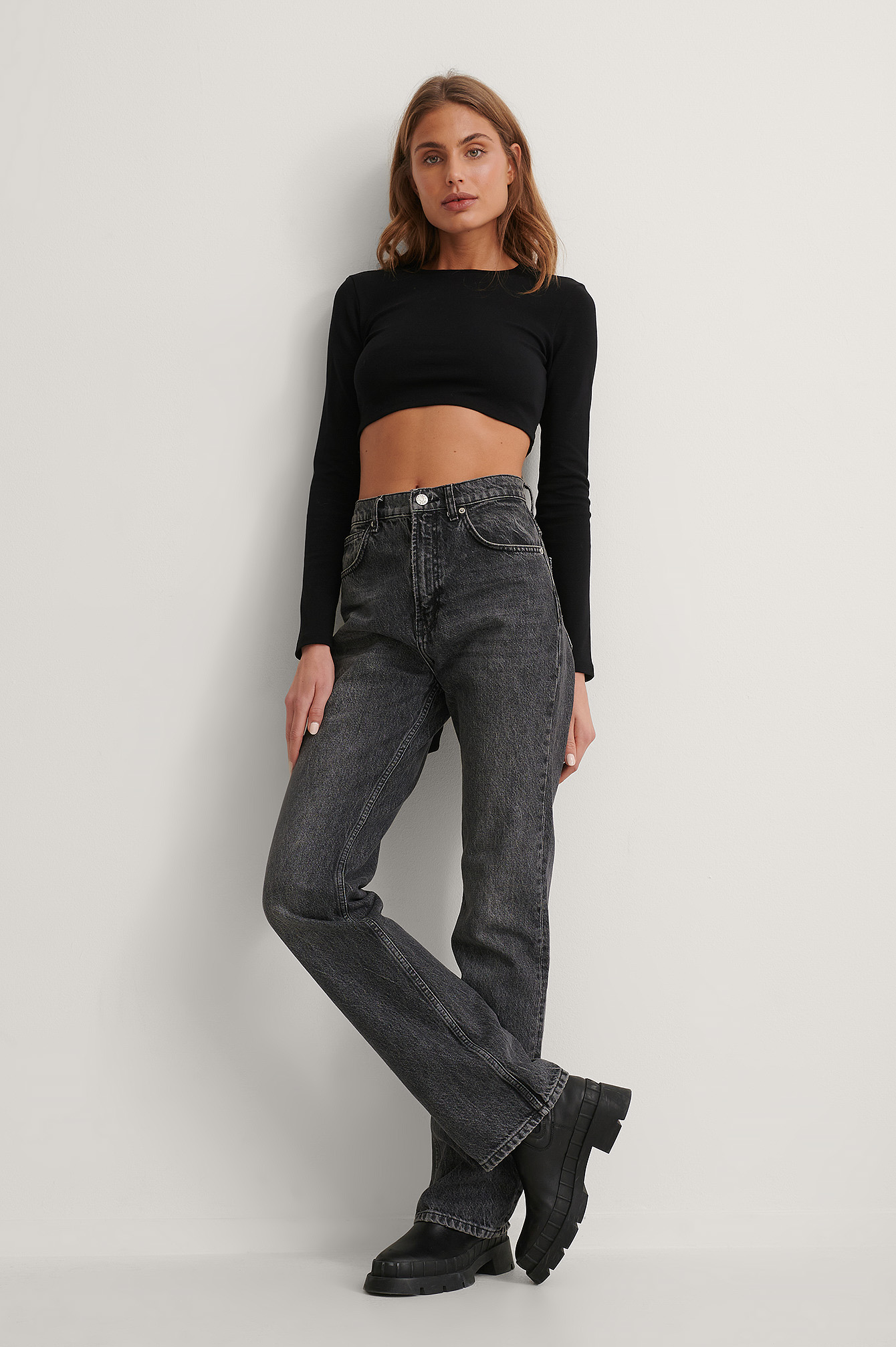 Open Back Twisted Detail Top Black | na-kd.com