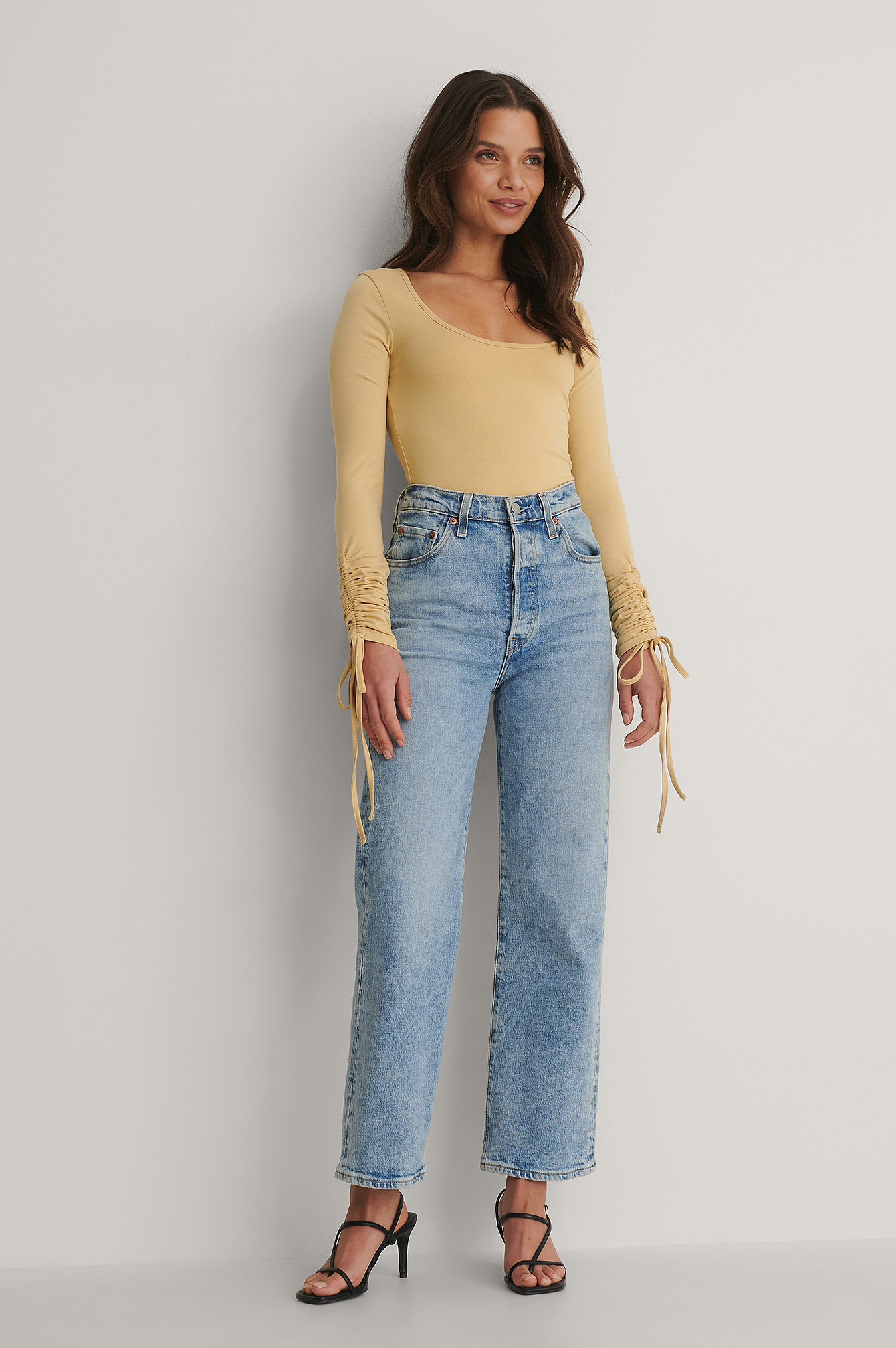 Organisch Body Beige | na-kd.com