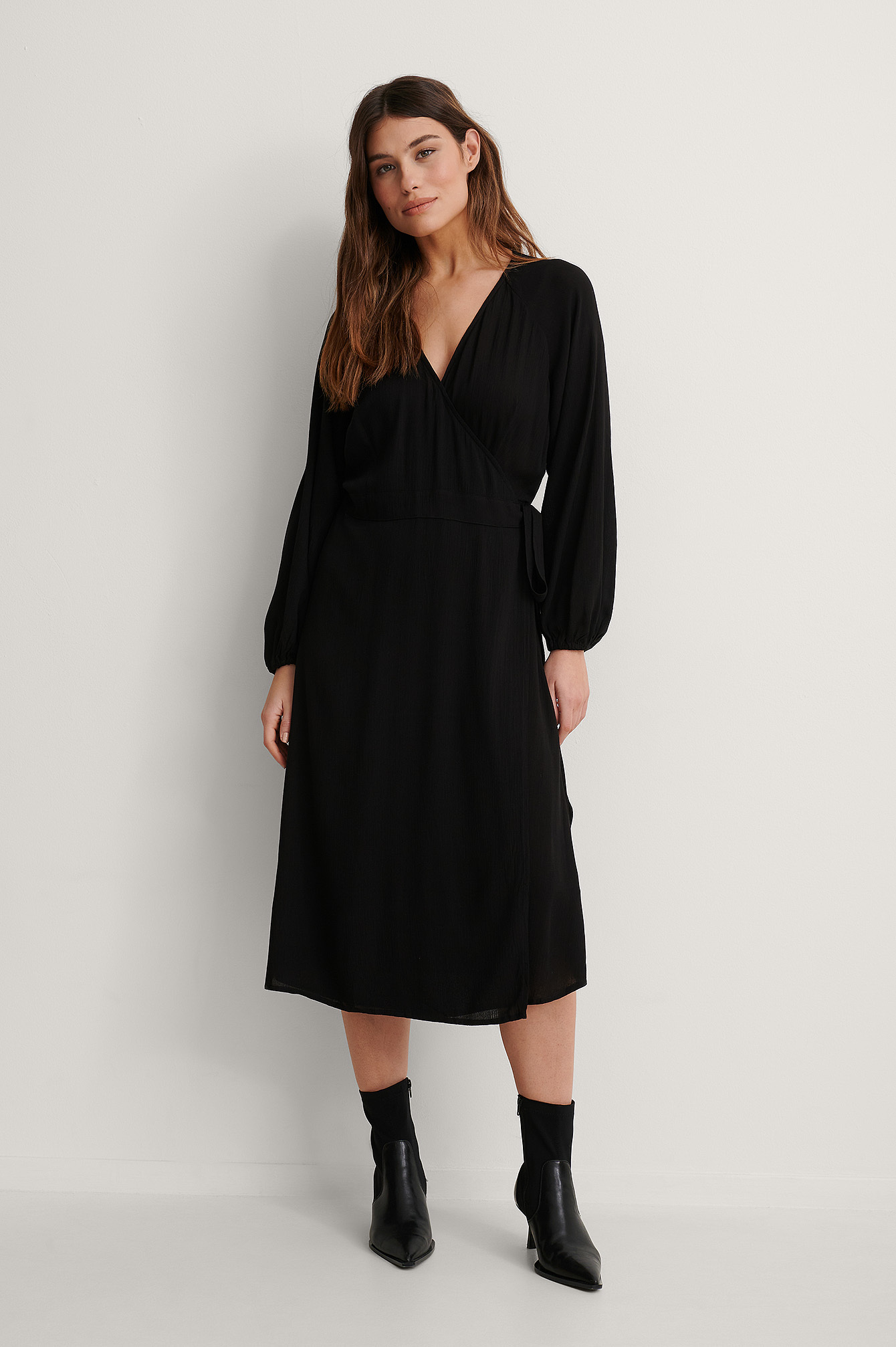 Tie Overlap Midi Dress Black | na-kd.com