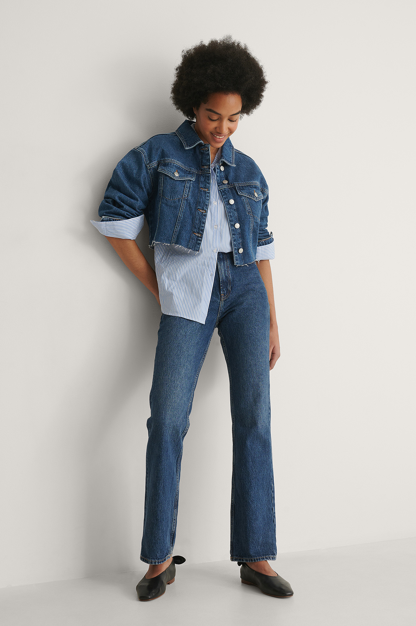 Organic Cropped Raw Hem Denim Jacket Blue | na-kd.com