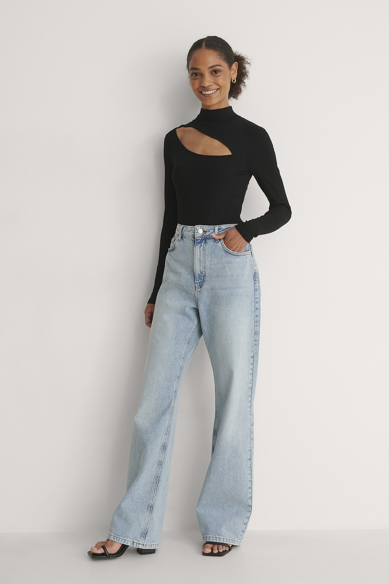 Cut Out Rib Top Black | na-kd.com