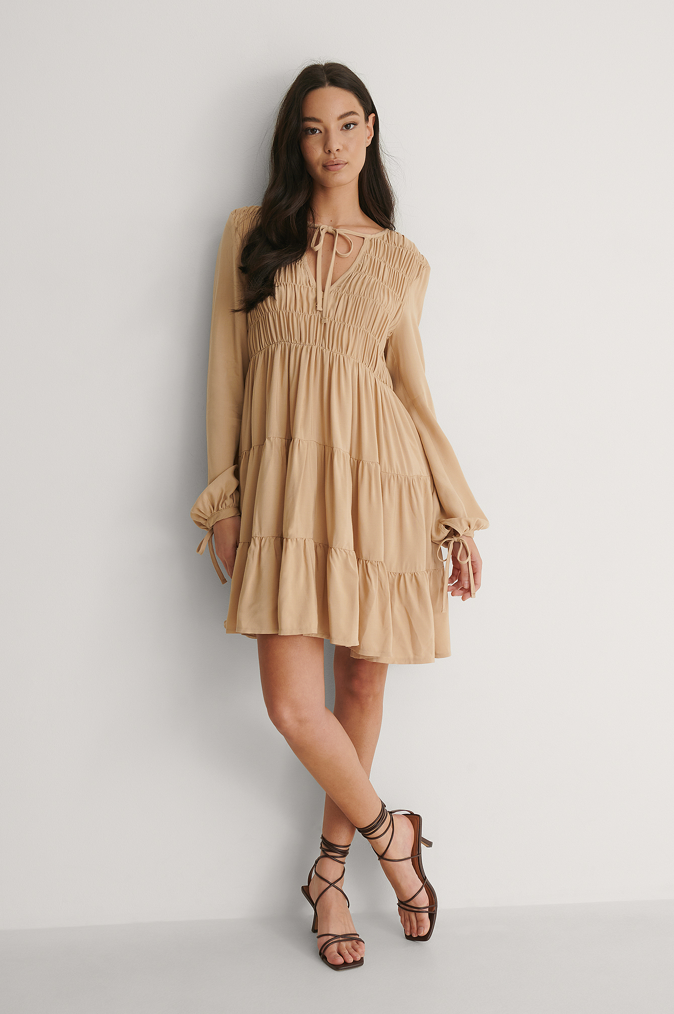 Smocked Dress Beige | na-kd.com