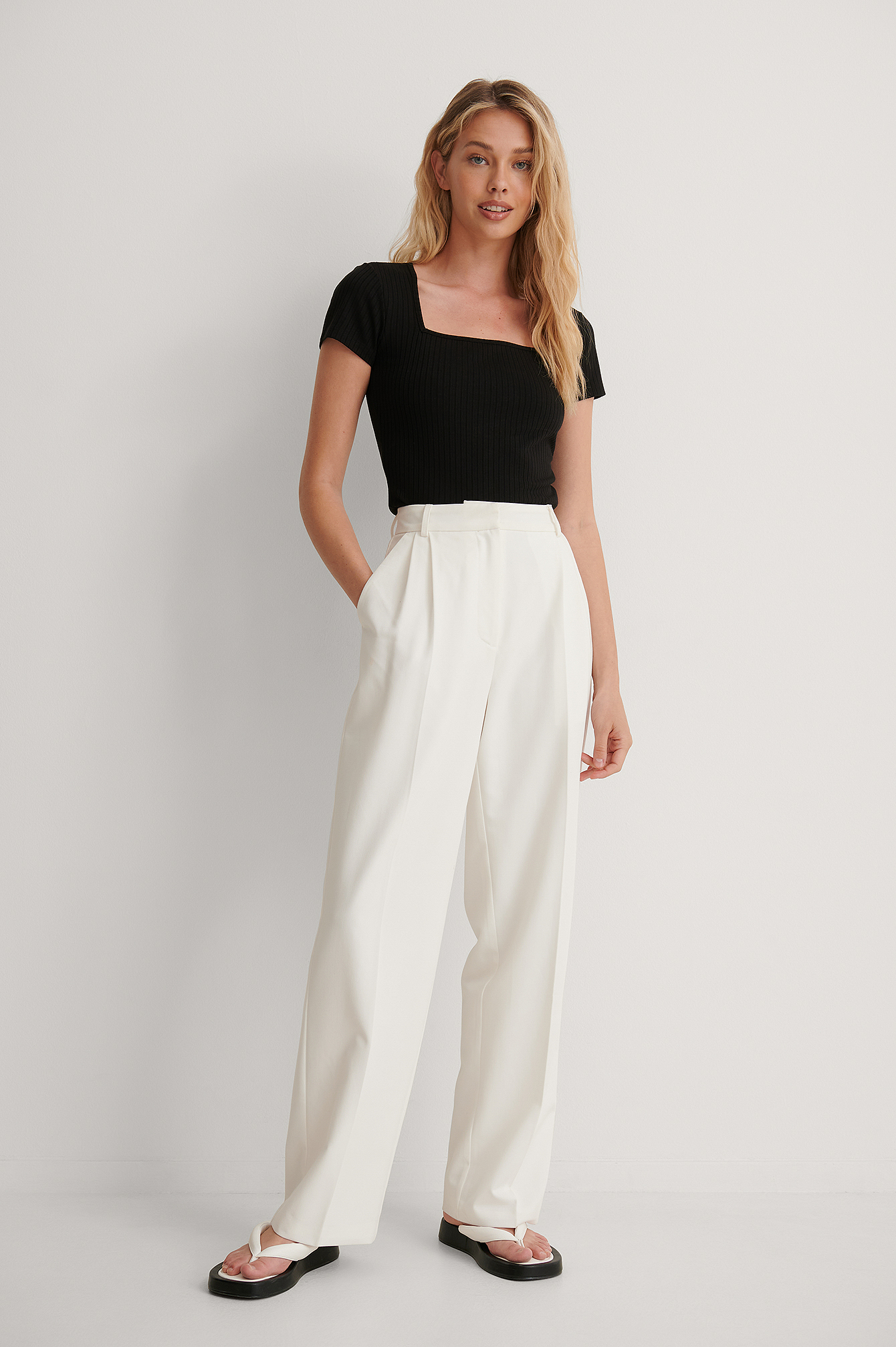 Square Neck Short Sleeve Top Black | na-kd.com