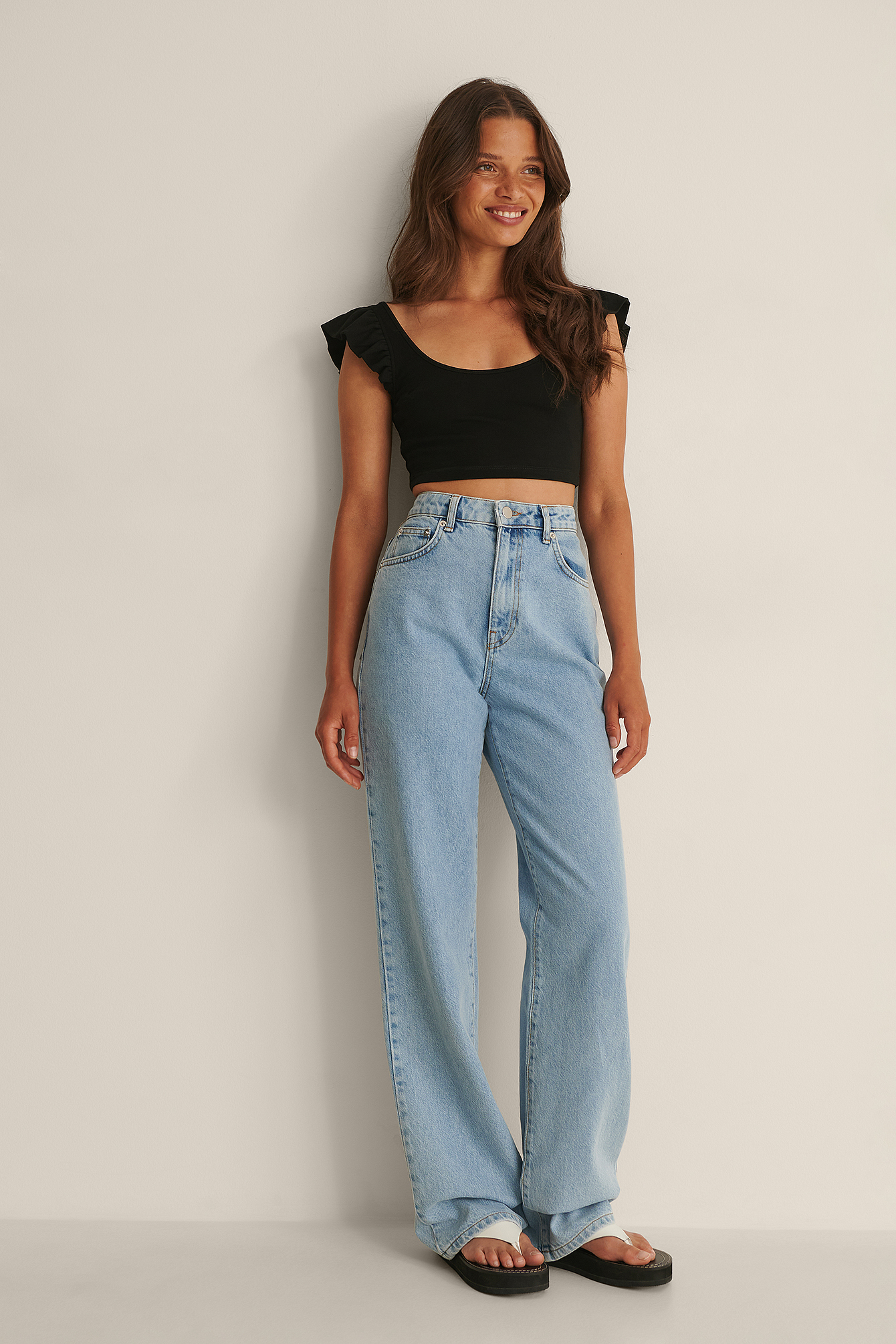 Cropped Frill Top Black | na-kd.com