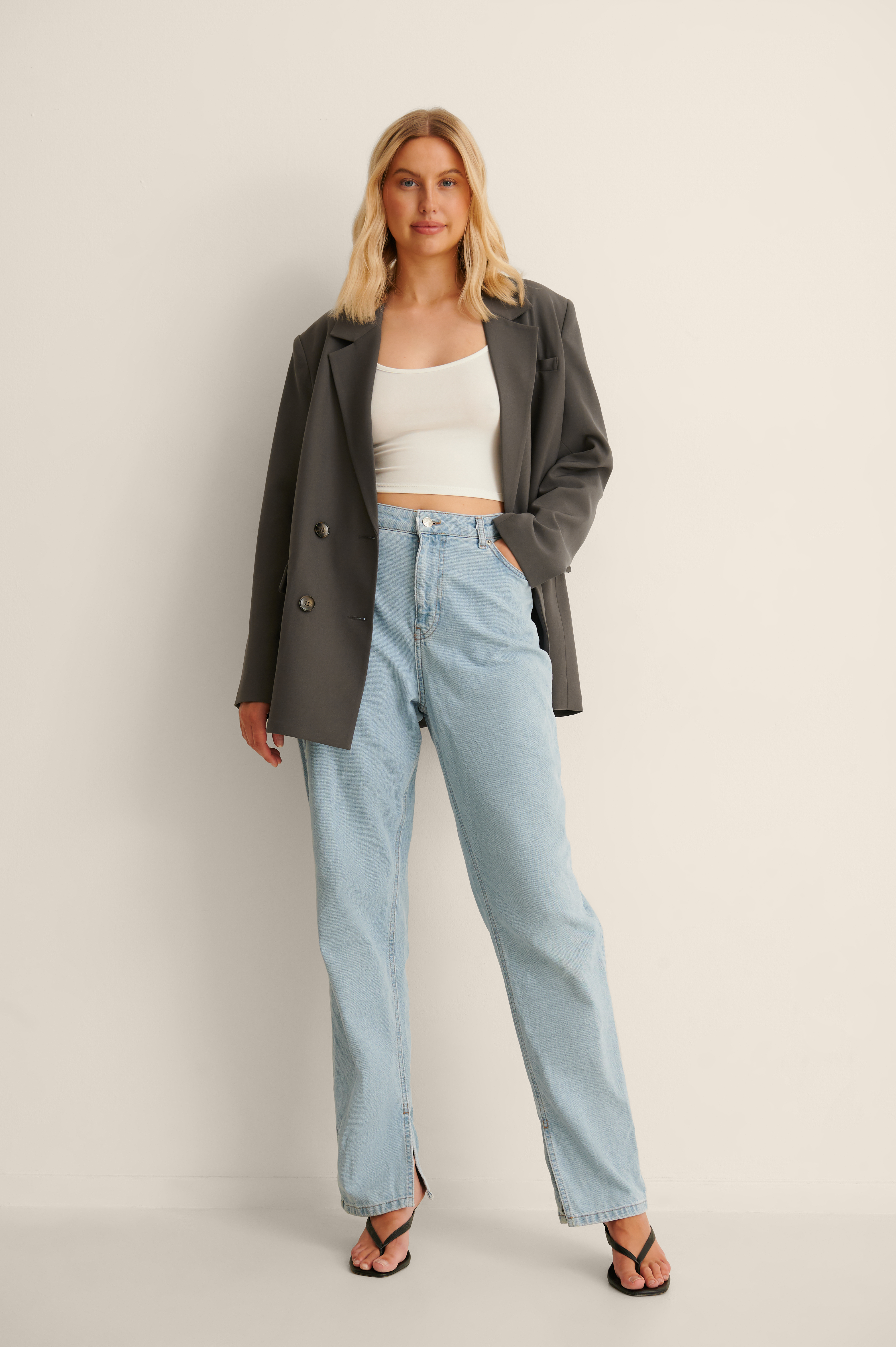 Thin Strap Cropped Basic Singlet Offwhite | na-kd.com