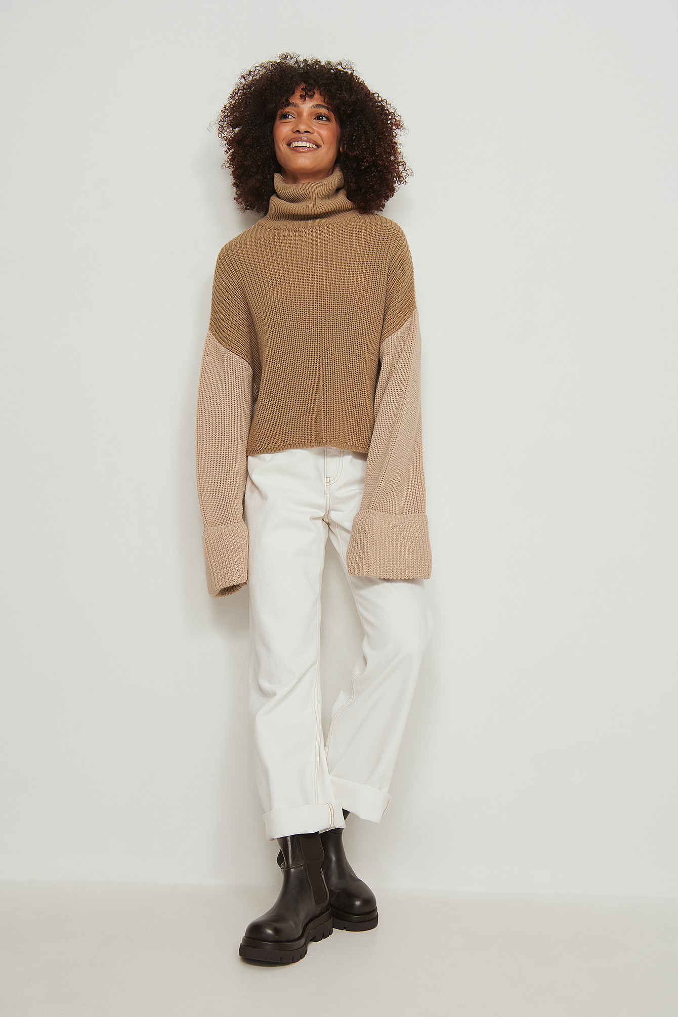 High Neck Colour Block Knitted Sweater Beige | na-kd.com