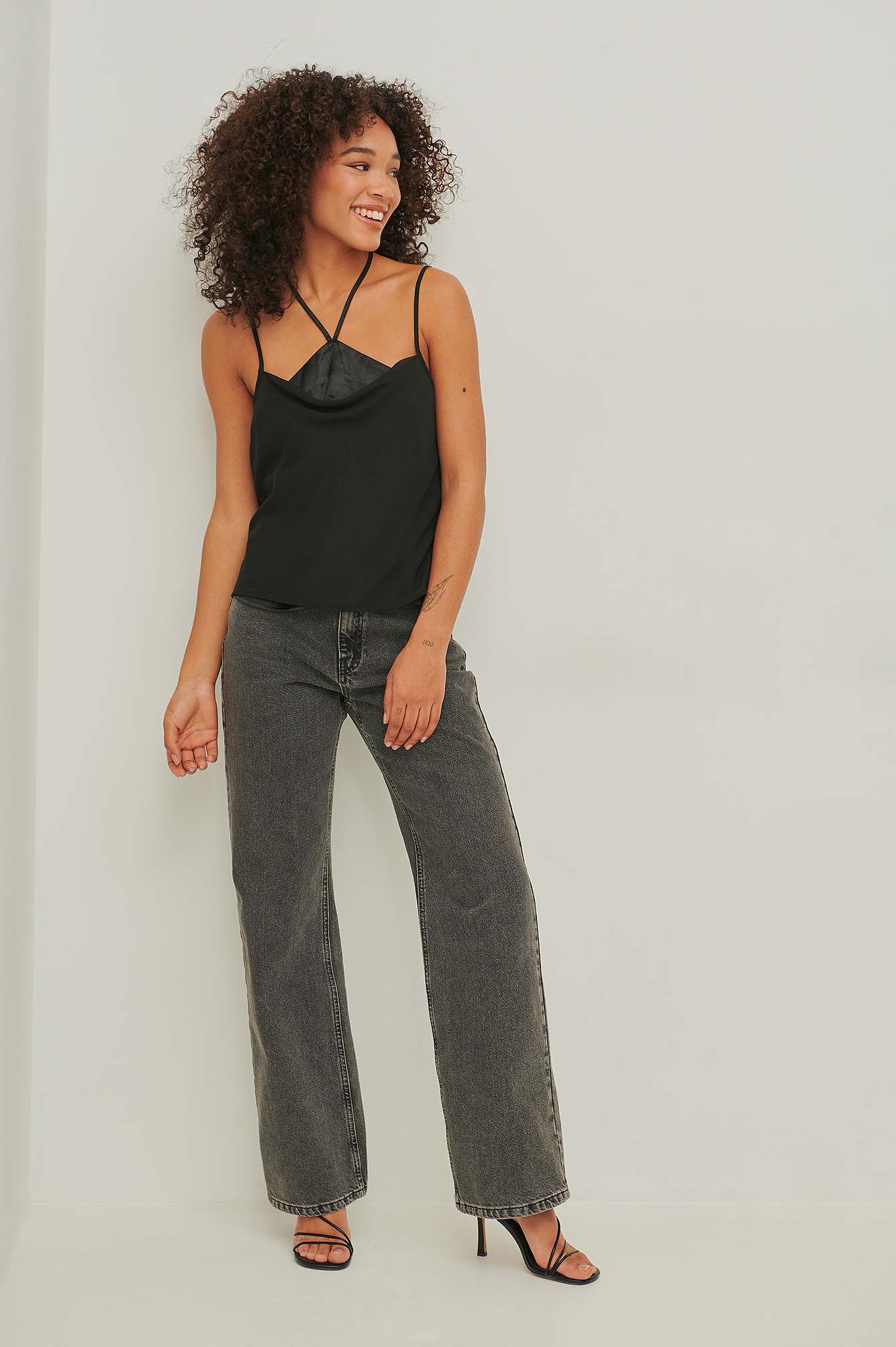 Sheer Strap Singlet Black | na-kd.com