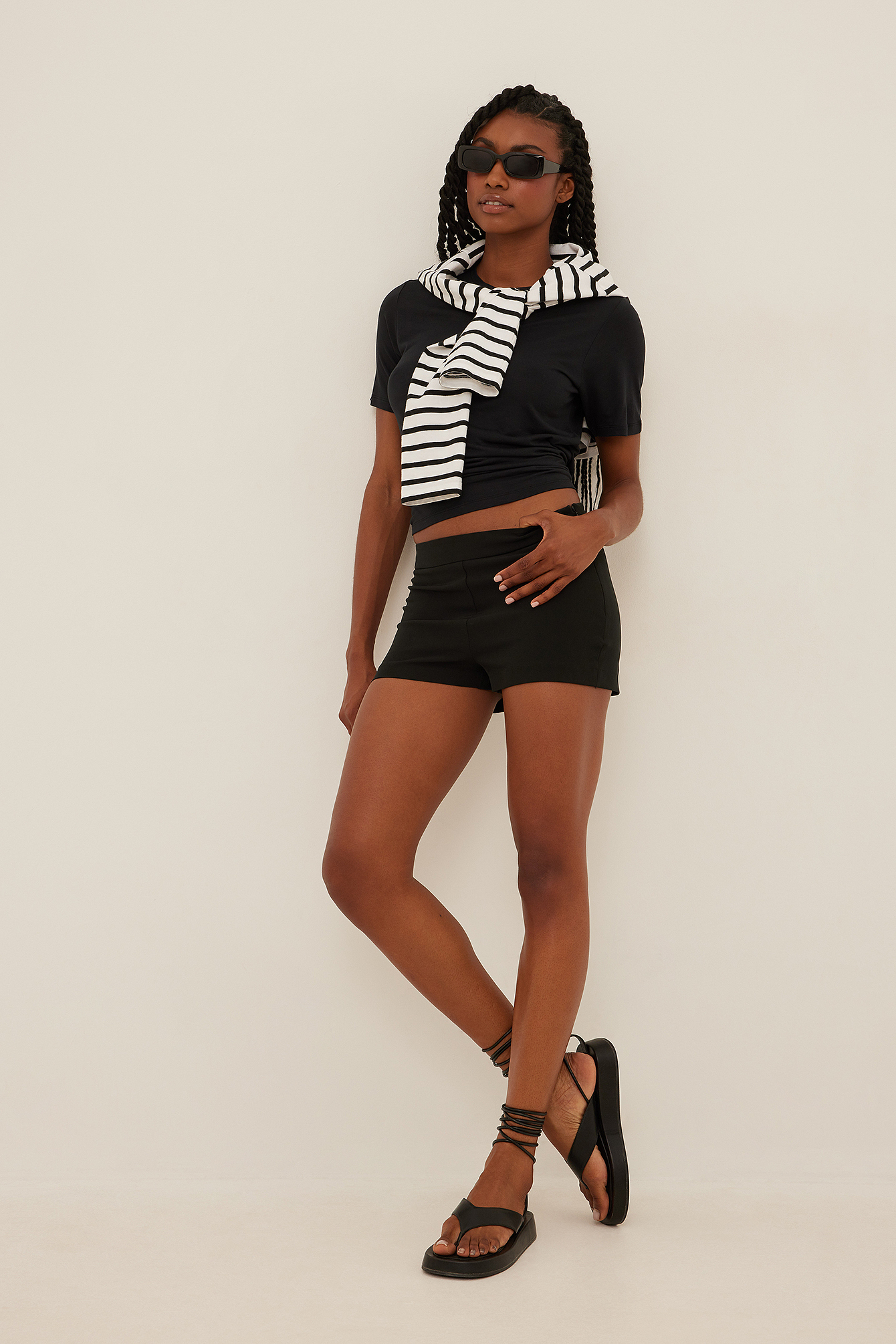 Fitted Micro Mini Shorts Black | na-kd.com