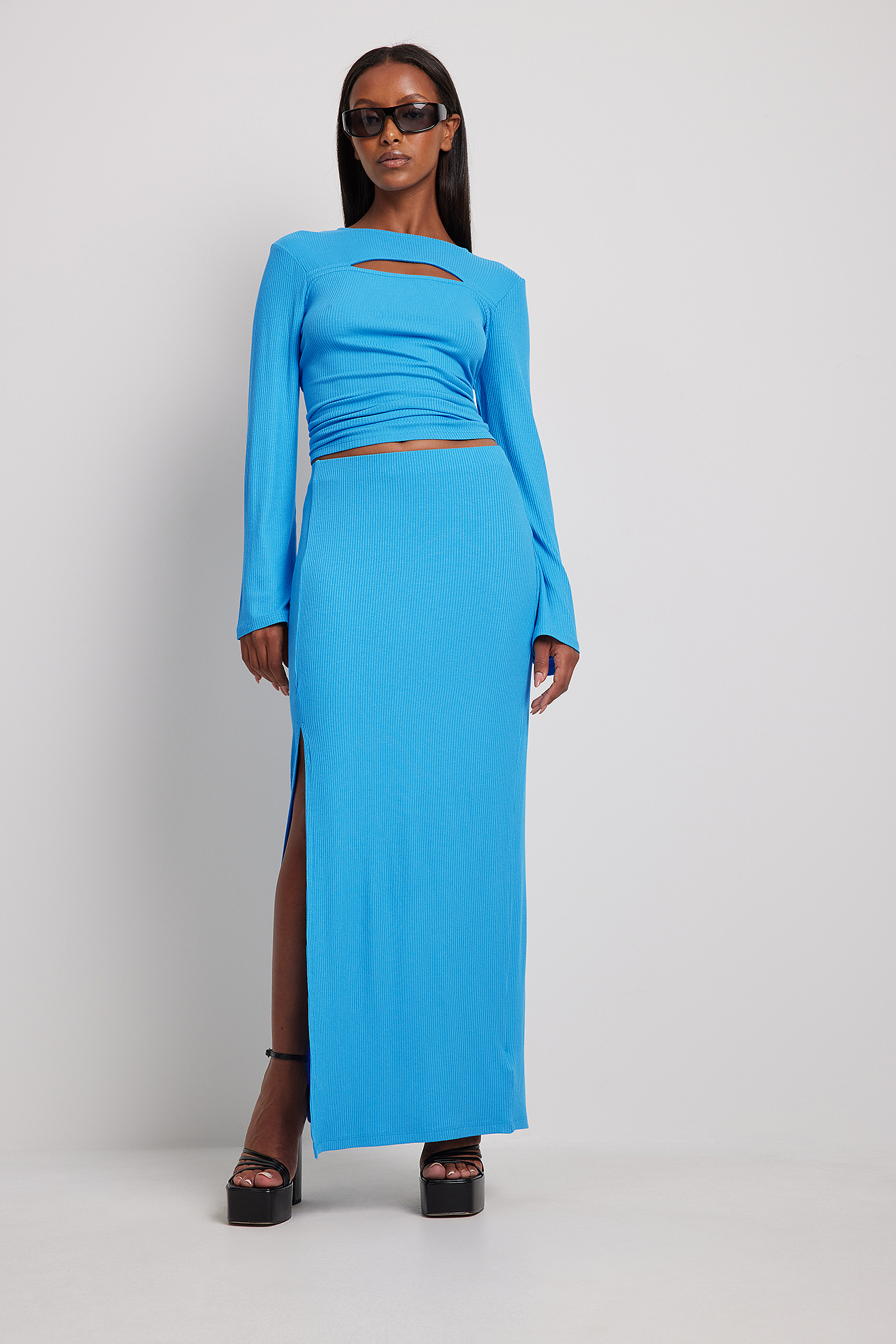 Cut Out Trumpet Sleeve Top Blue | na-kd.com