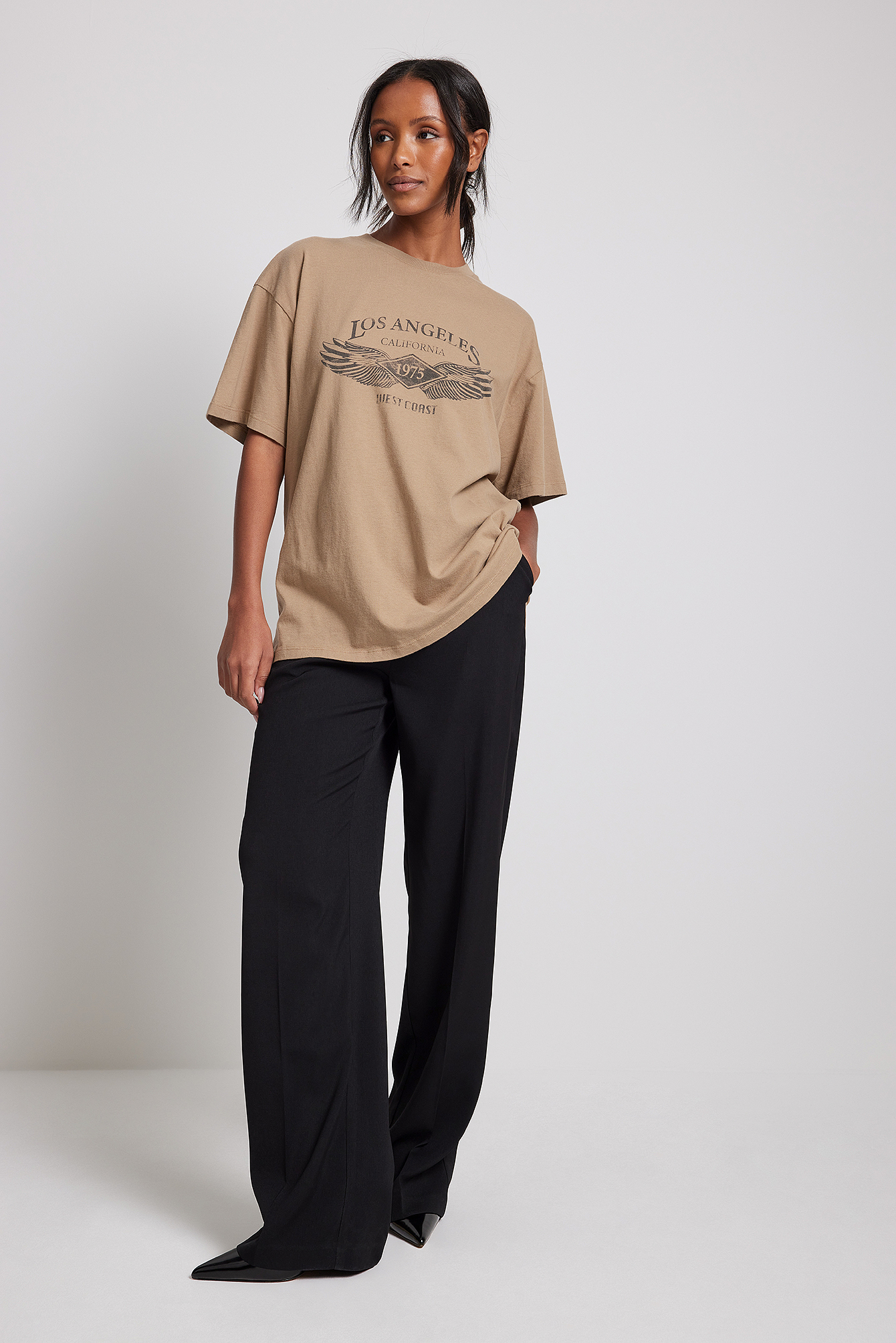 Los Angeles Printed Oversized Tee Beige | na-kd.com