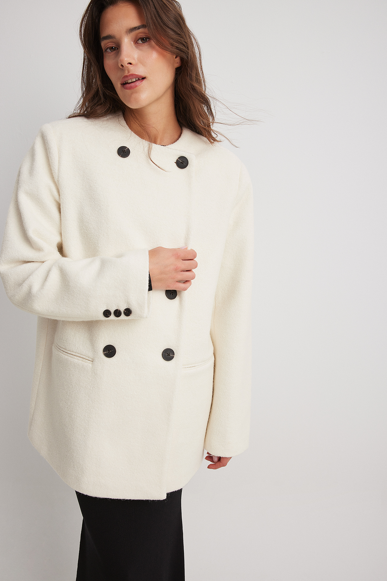 Straight Fit Short Coat Offwhite | NA-KD