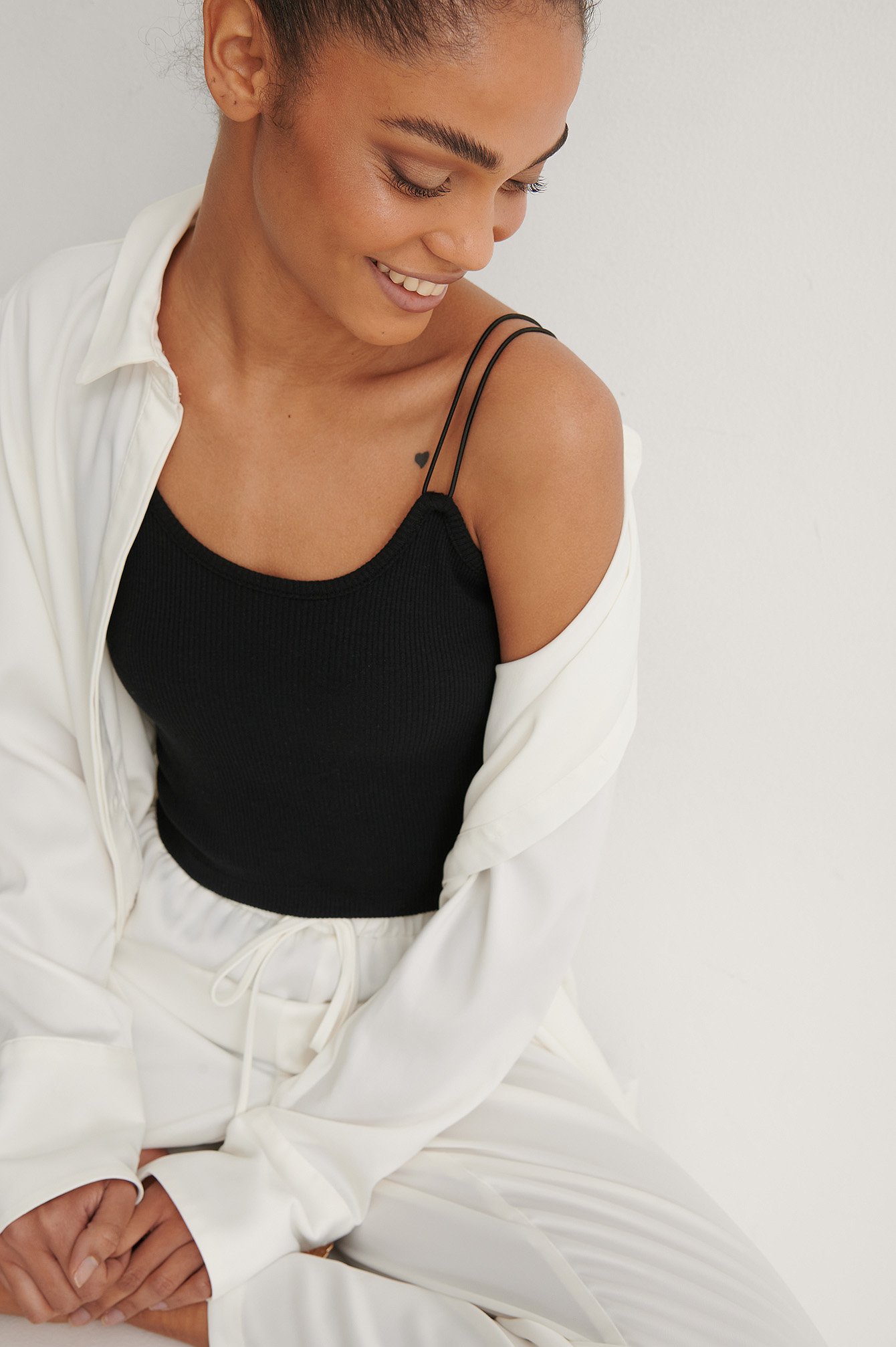 Double Strap Top Black | NA-KD