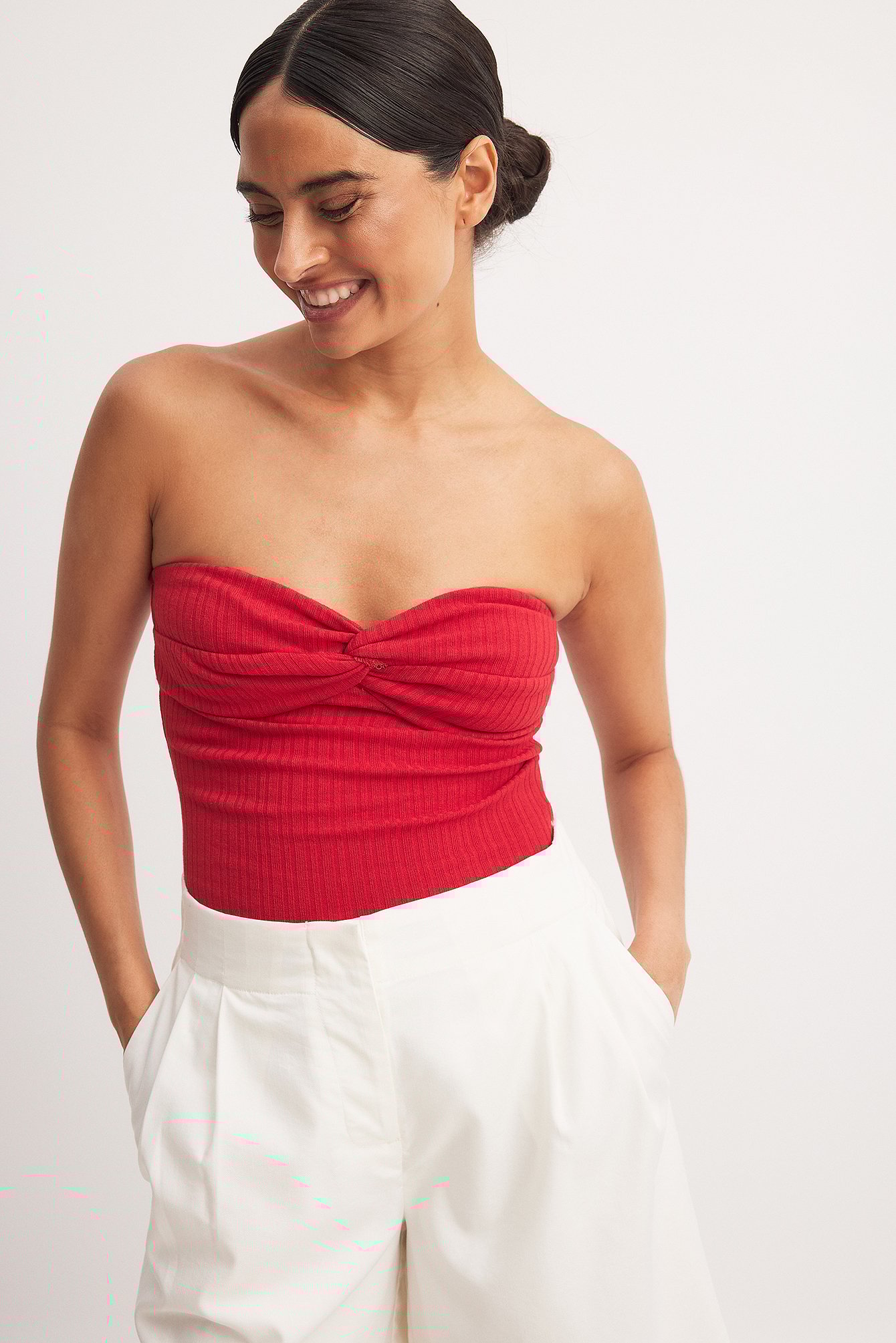 Front Twist Tube Top Red | NA-KD